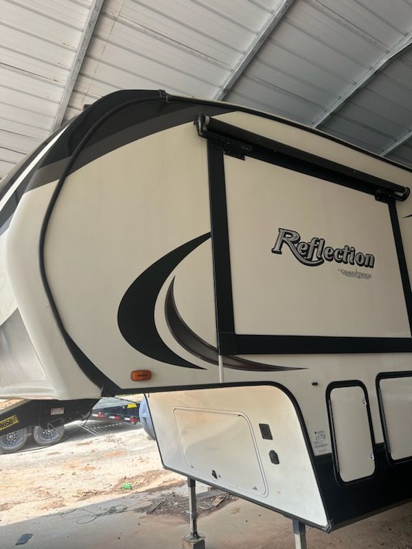 2019 Grand Design Reflection 320MKS - National Vehicle