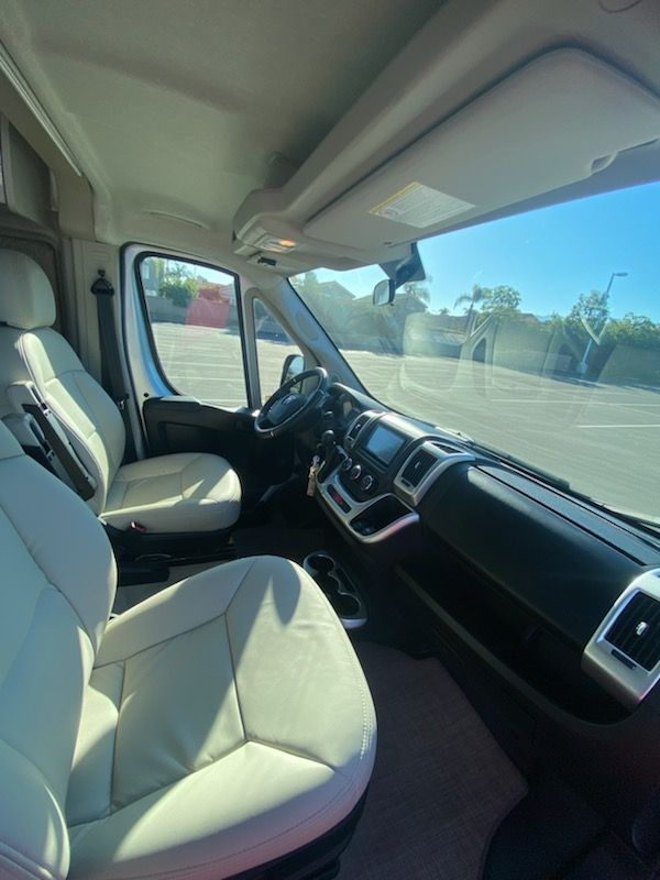 2022 Thor Motor Coach Rize 18M - National Vehicle