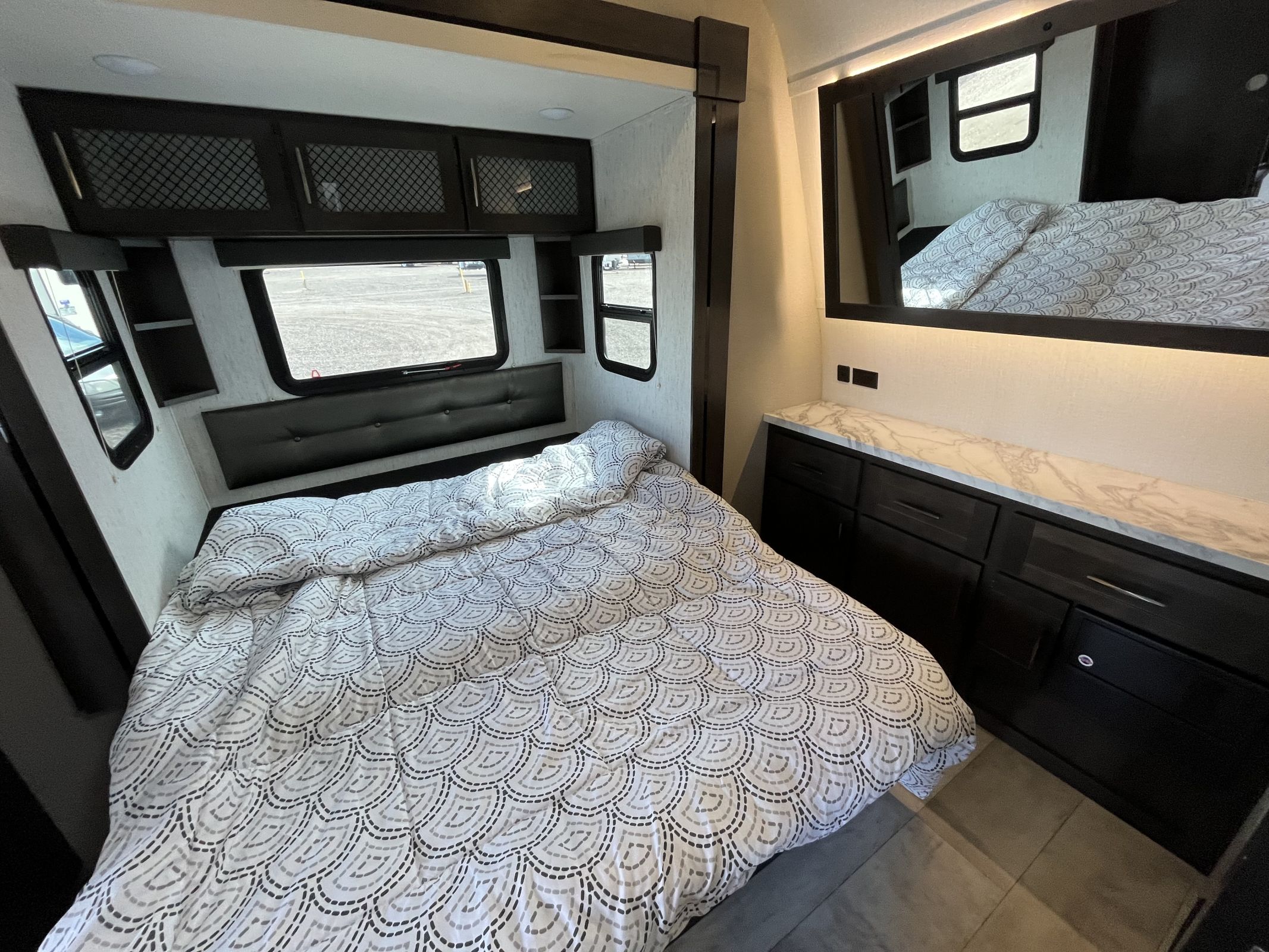 2021 Grand Design Momentum G-Class 21G - National Vehicle