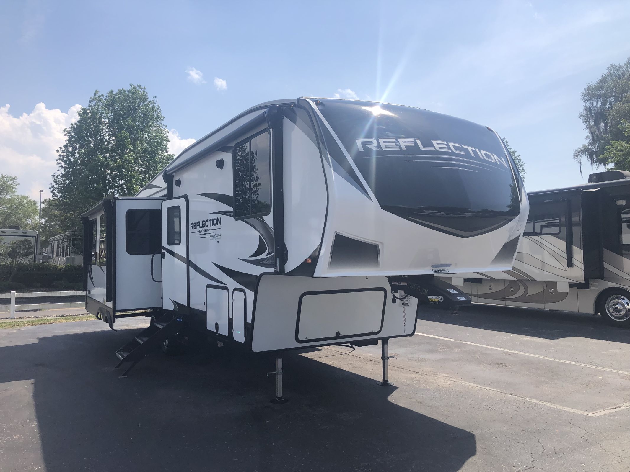 2021 Grand Design Reflection 295RL - National Vehicle