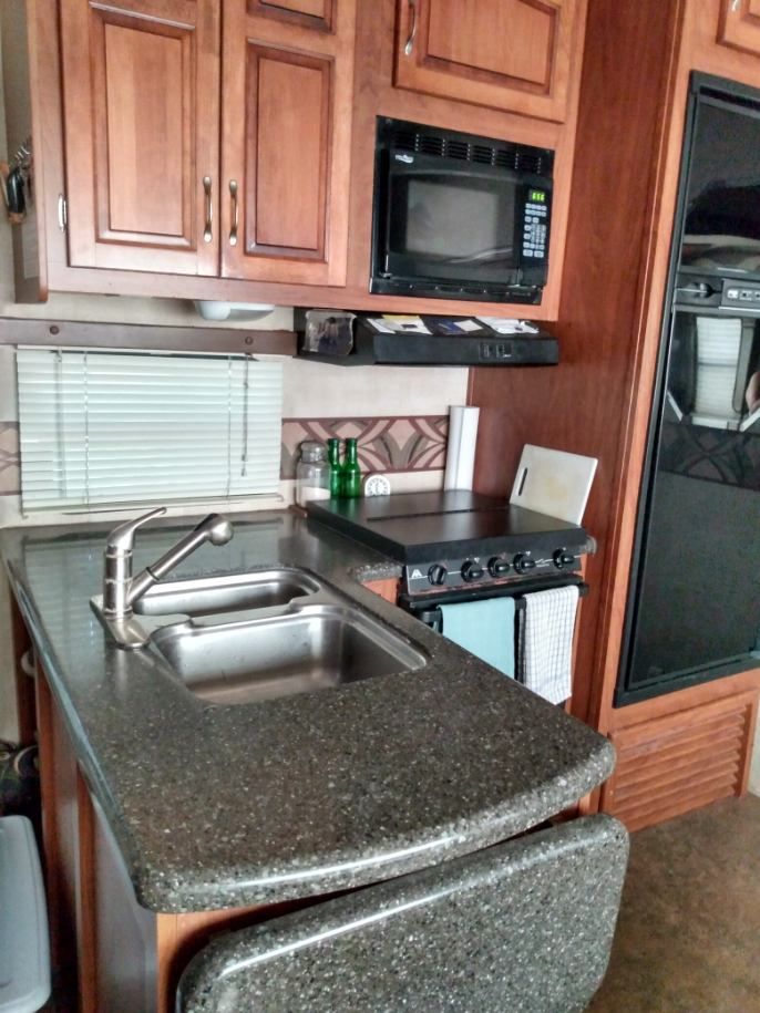 2011 Keystone Raptor 300MP - National Vehicle