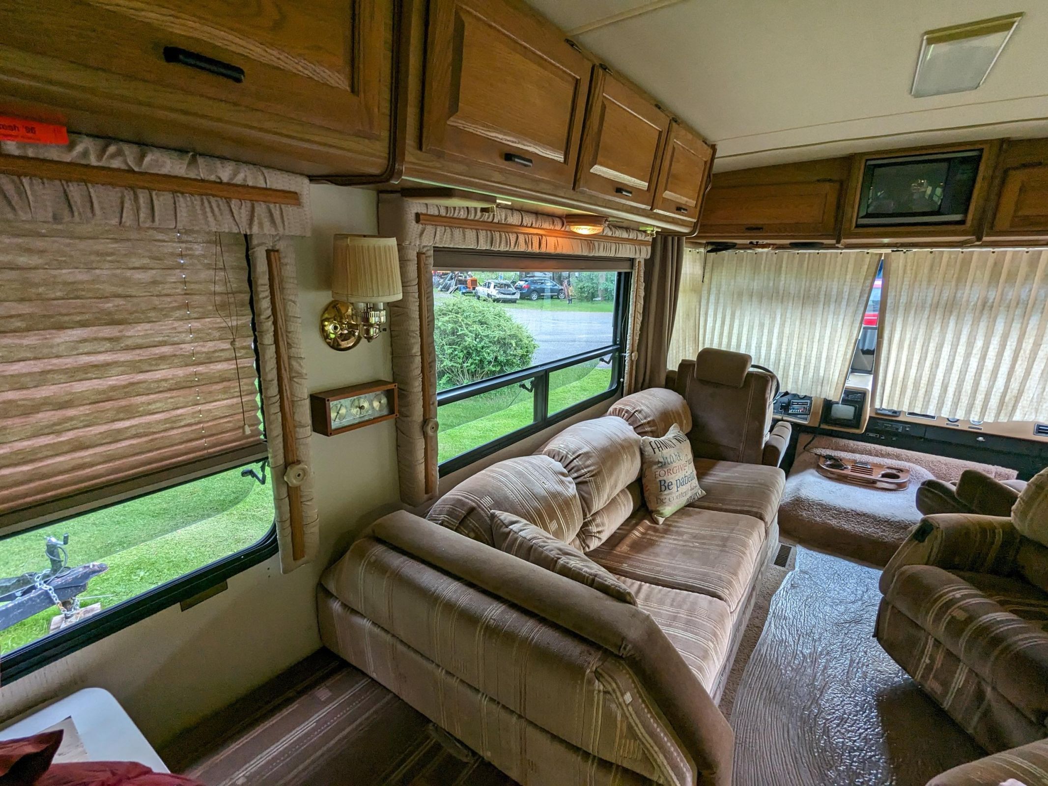 1989 Winnebago Chieftain 31RT - National Vehicle