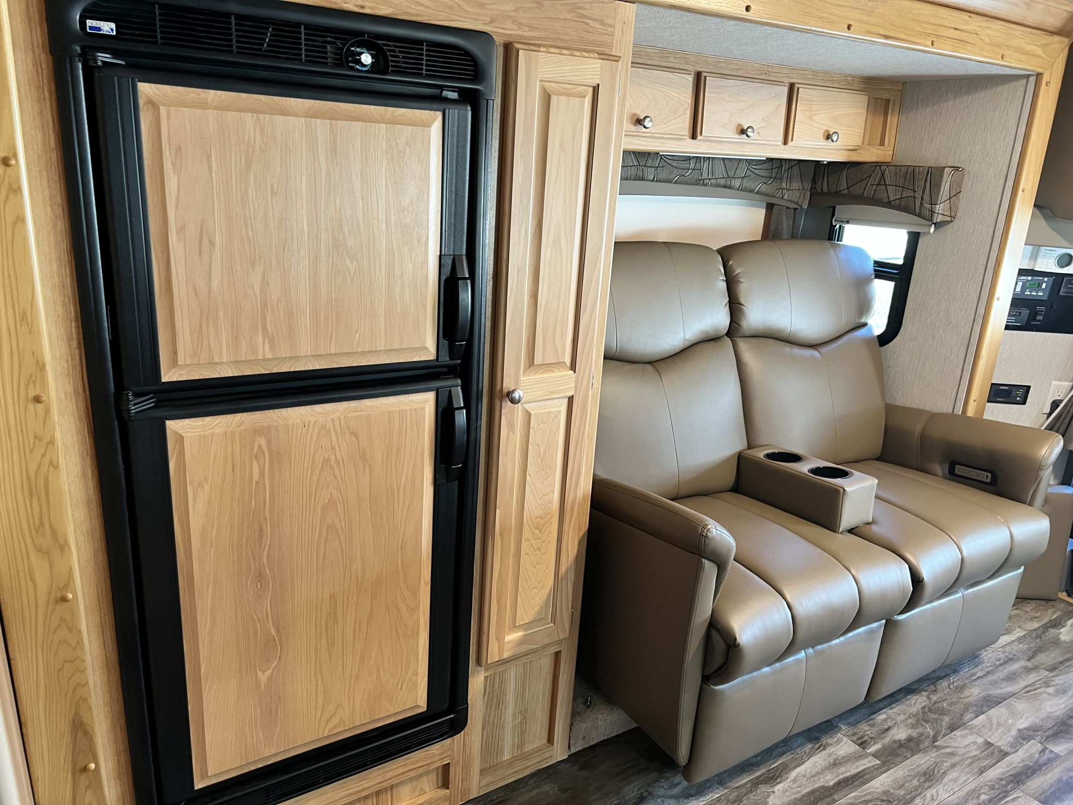2021 Phoenix Cruiser Motorhome 2552 - National Vehicle