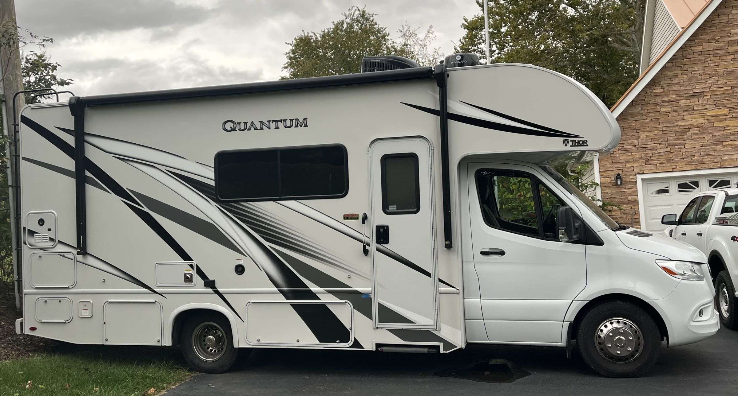 2023 Thor Motor Coach Quantum Sprinter MB24 - National Vehicle