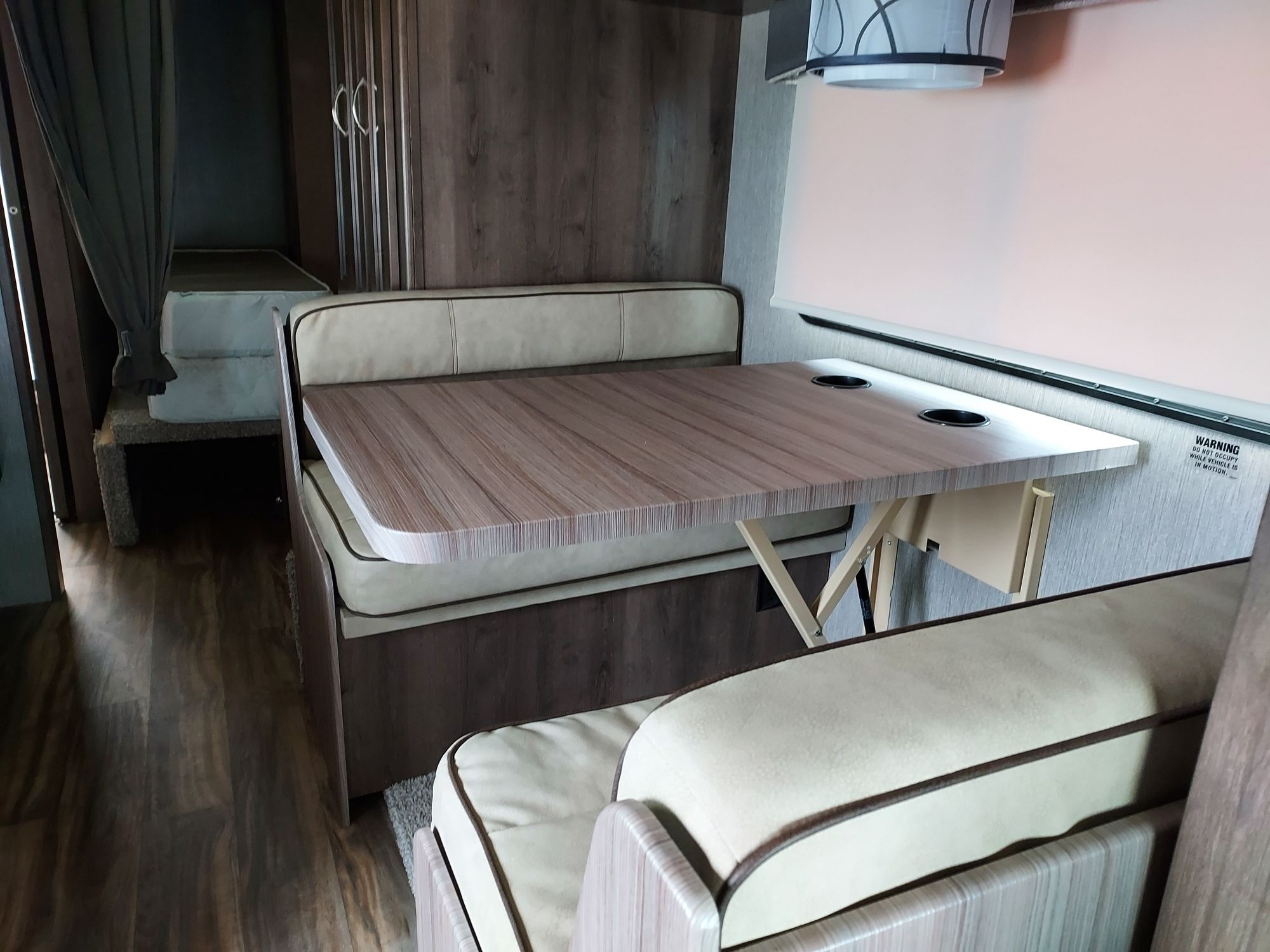 2021 Nexus Triumph 24T - National Vehicle