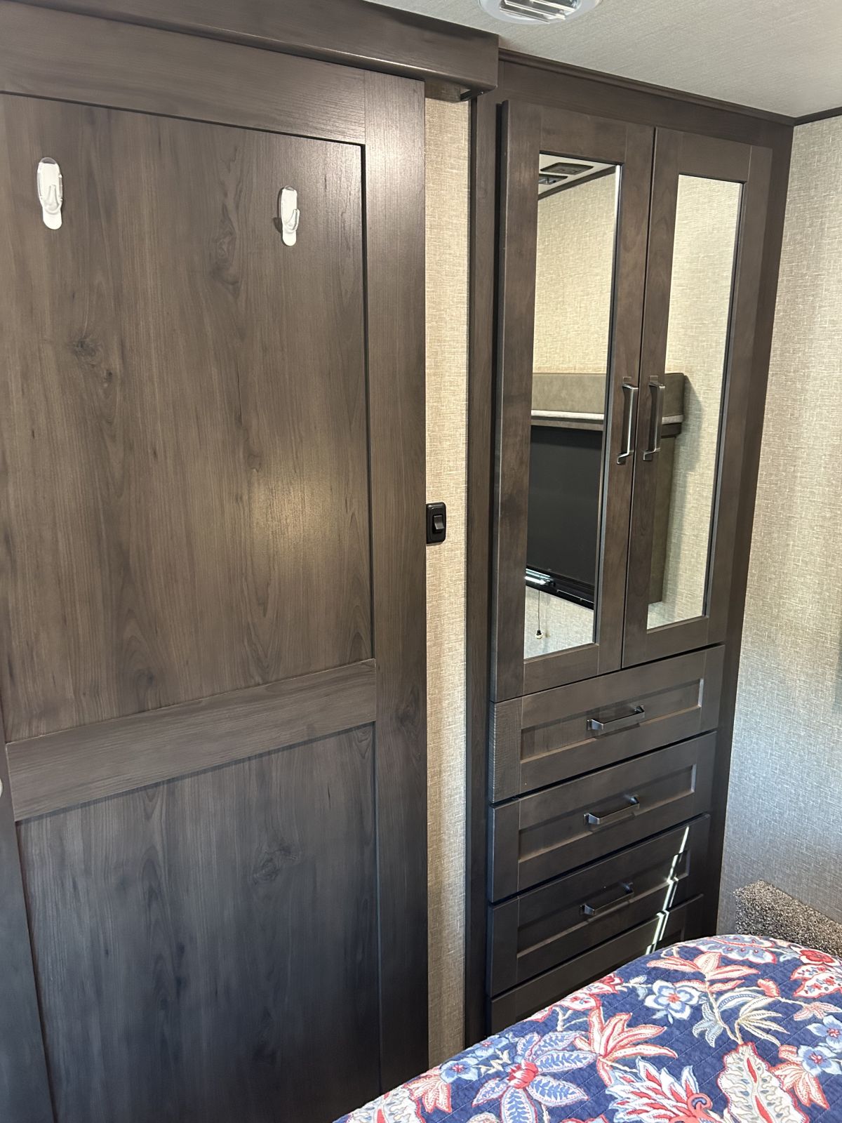 2021 Grand Design Reflection 295RL - National Vehicle