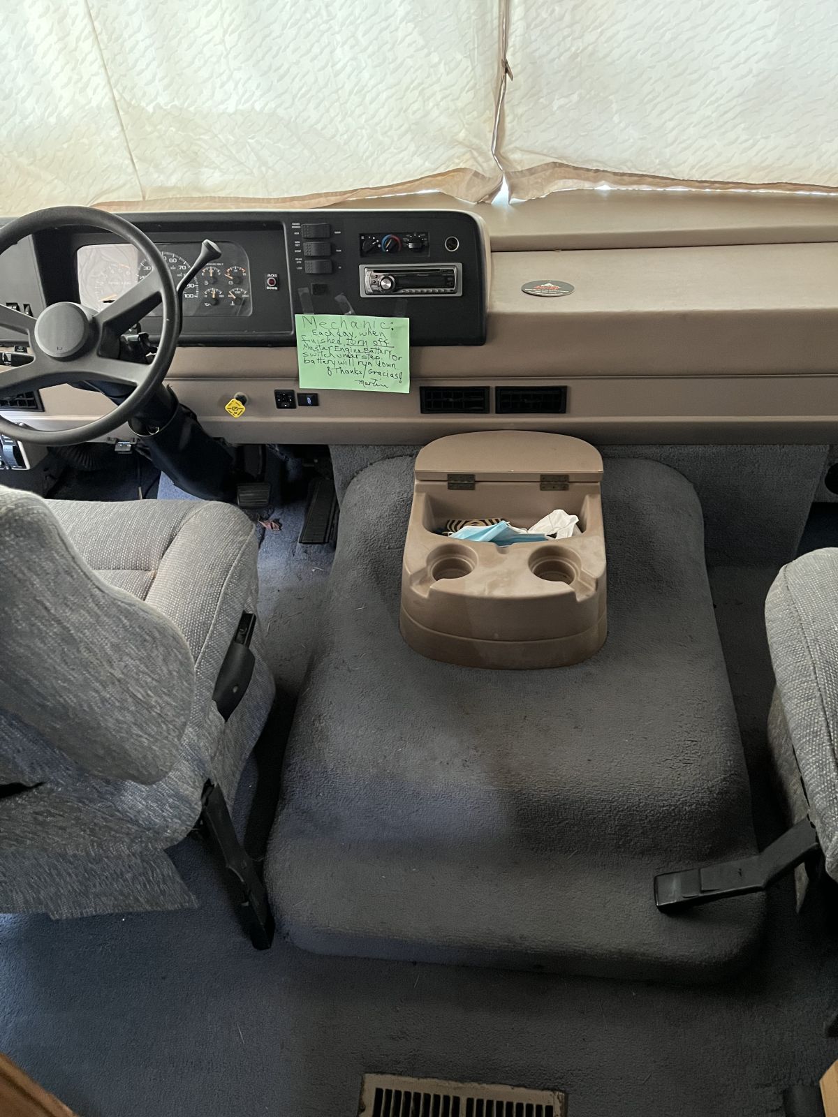 2000 Winnebago Brave 33V - National Vehicle