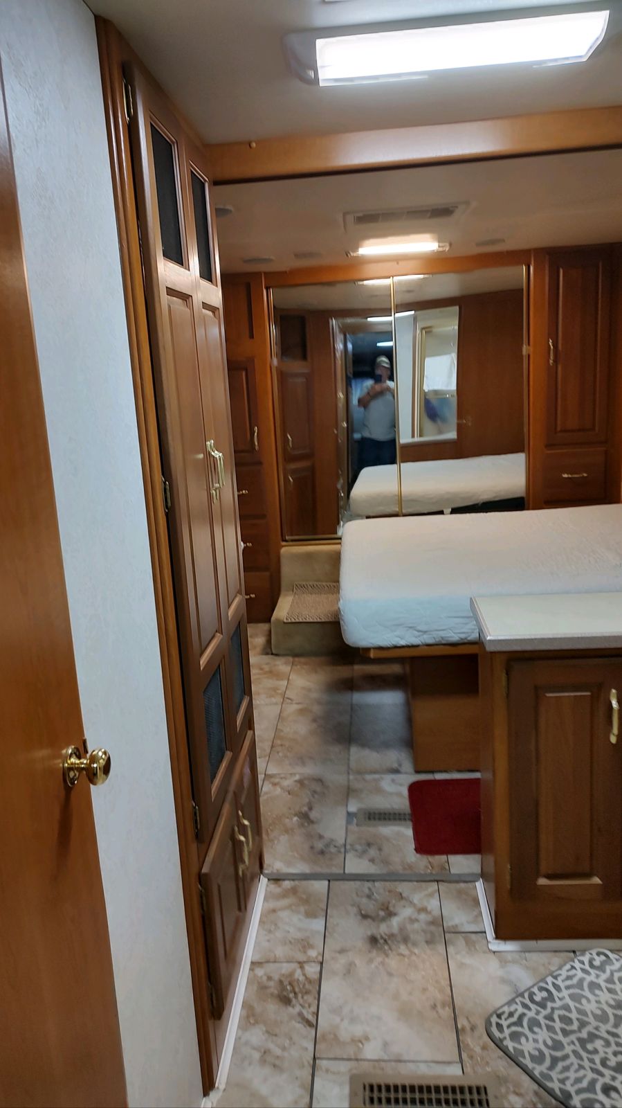 2001 Holiday Rambler Endeavor 38PBD - National Vehicle