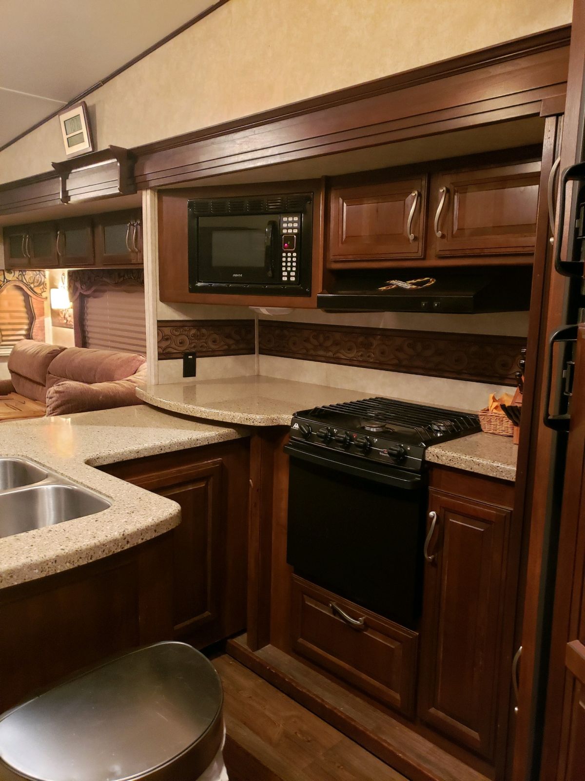 2014 Keystone Cougar 327RES - National Vehicle