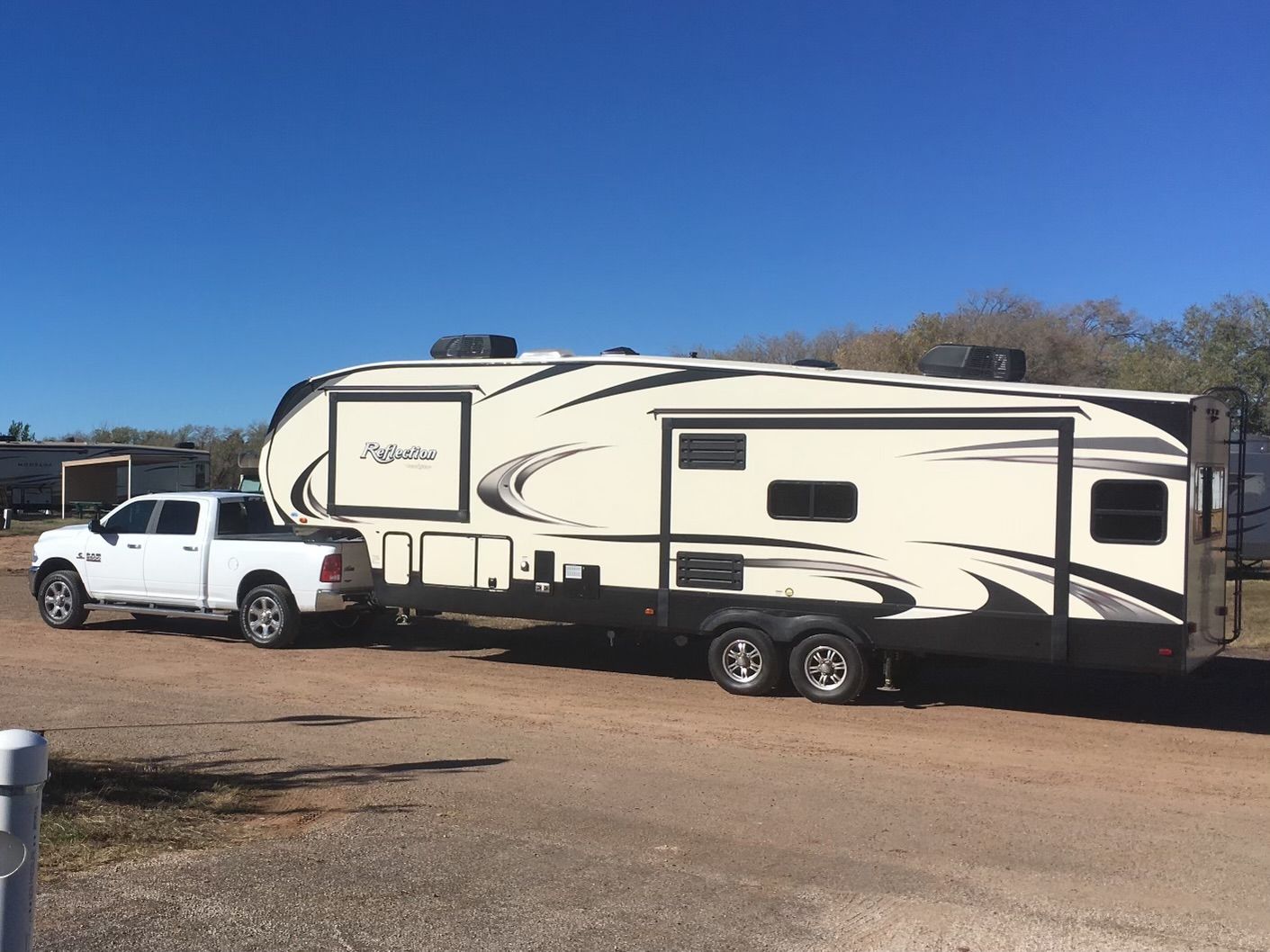 2019 Grand Design Reflection 337RLS - National Vehicle