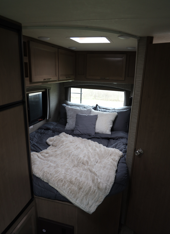 2021 Thor Motor Coach Chateau 22E - National Vehicle