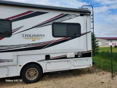 2021 Nexus Triumph 24T - National Vehicle