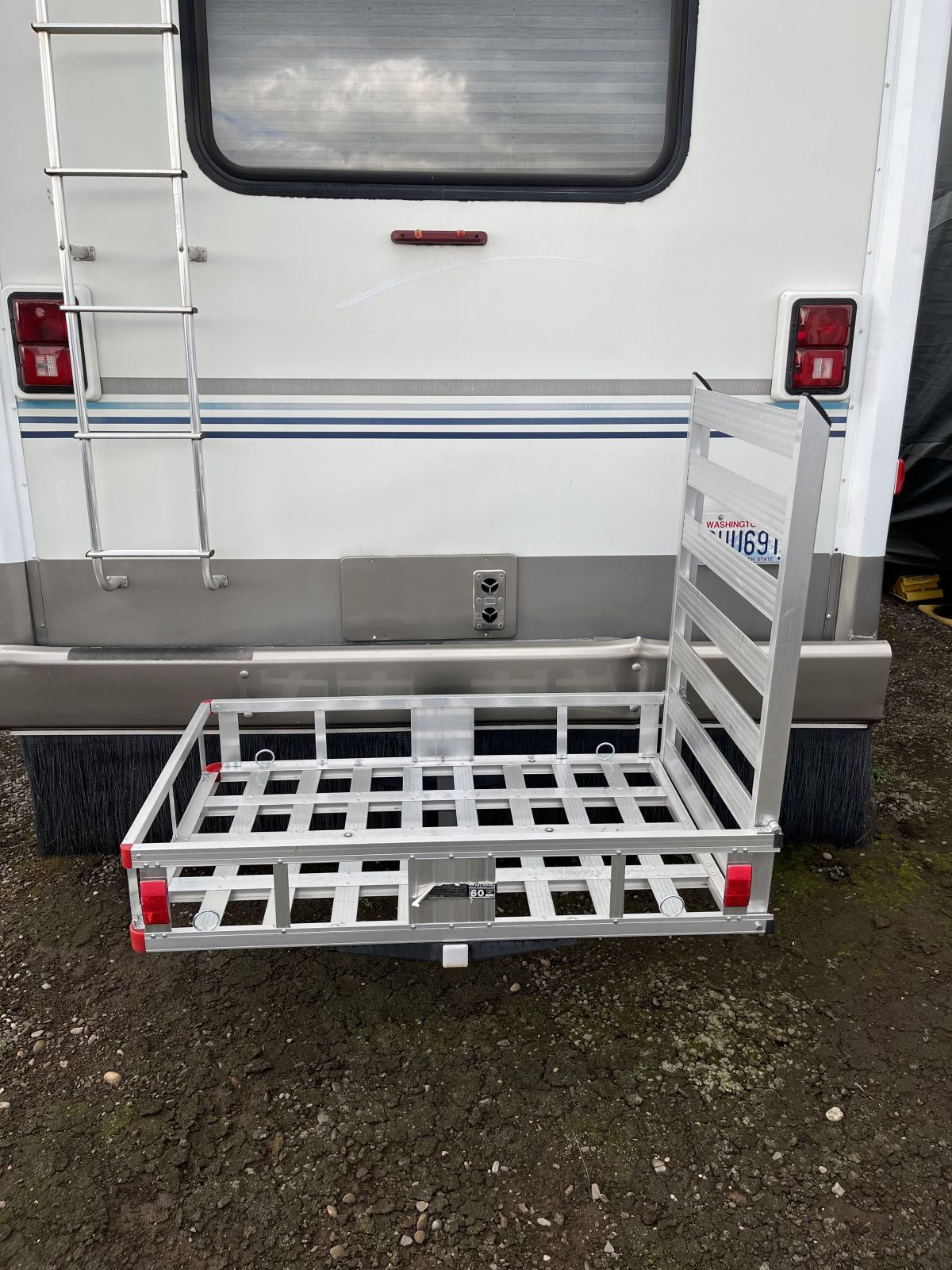 2000 Winnebago Brave 33V - National Vehicle