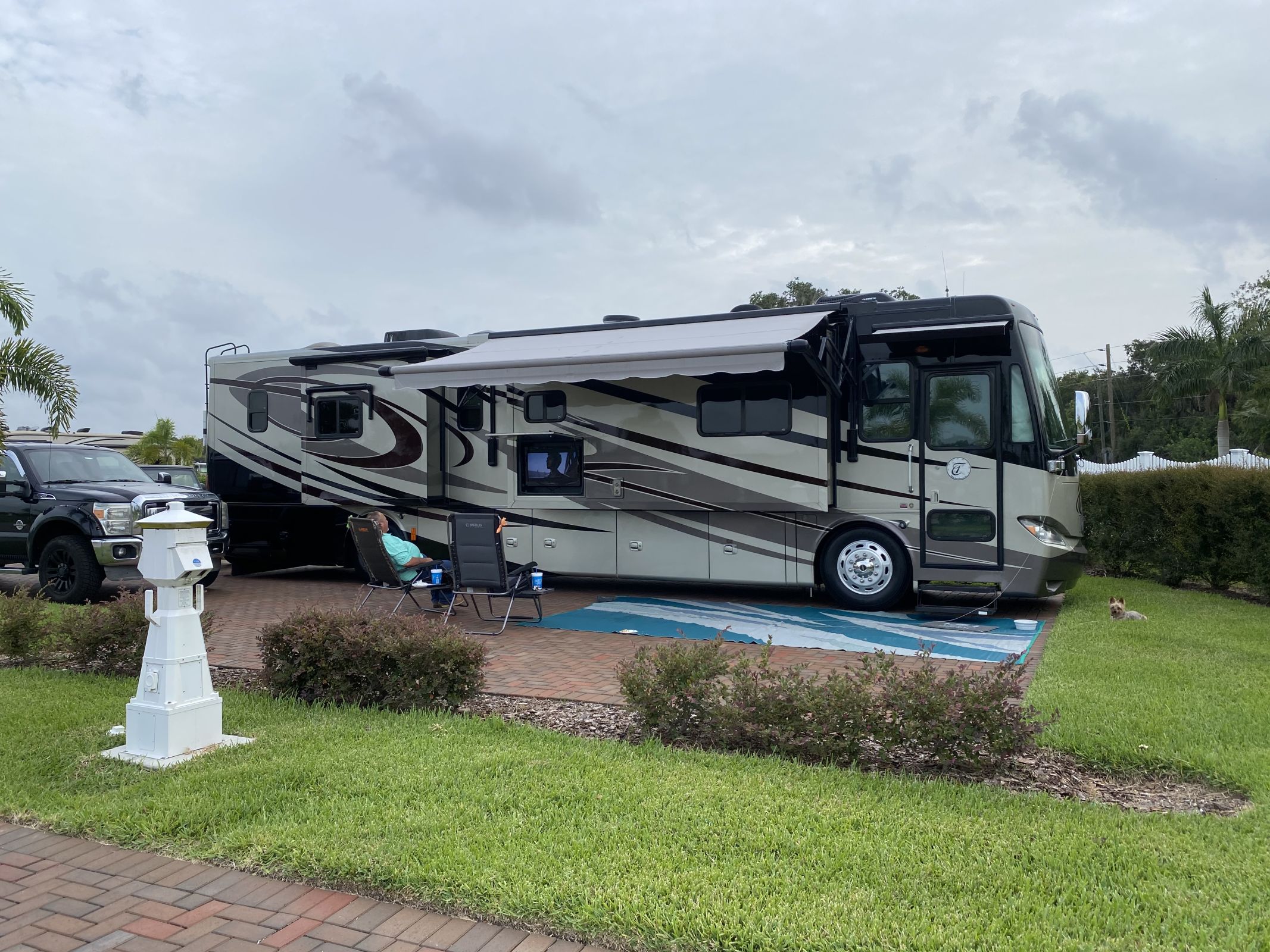 2012 Tiffin Motorhomes Phaeton 40QBH - National Vehicle