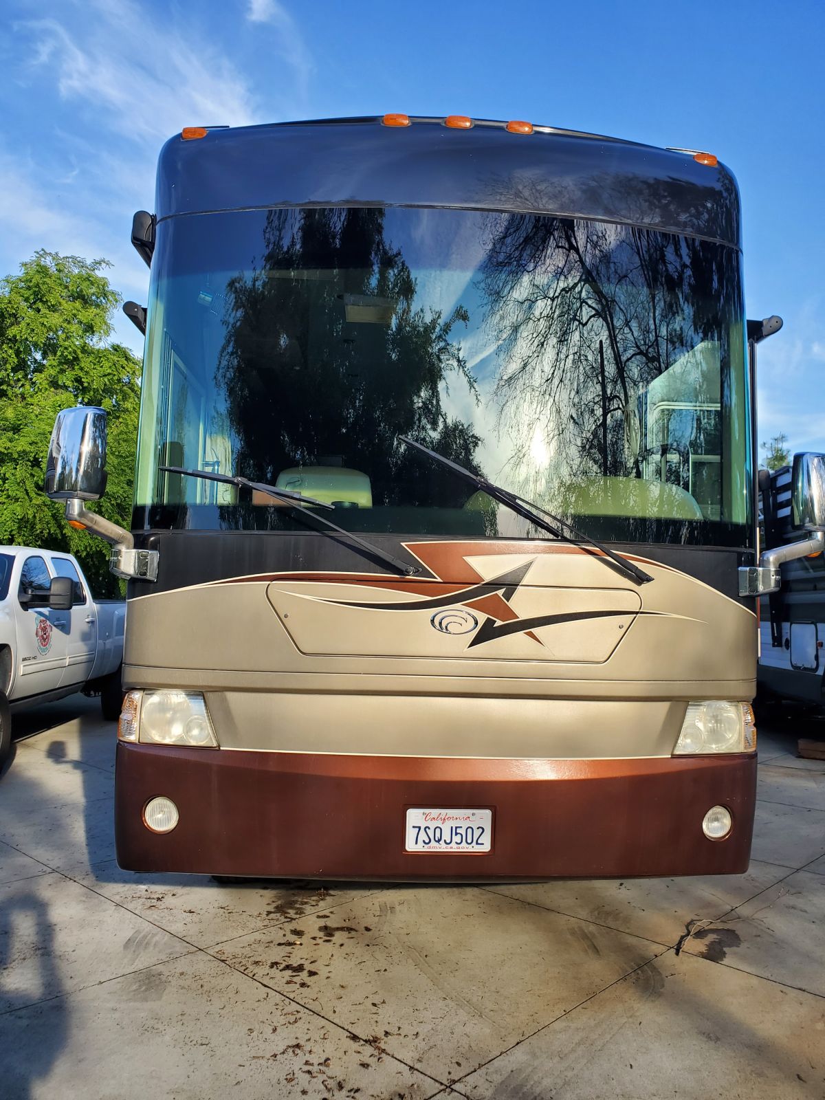 2006 Country Coach Inspire 360 Siena - National Vehicle