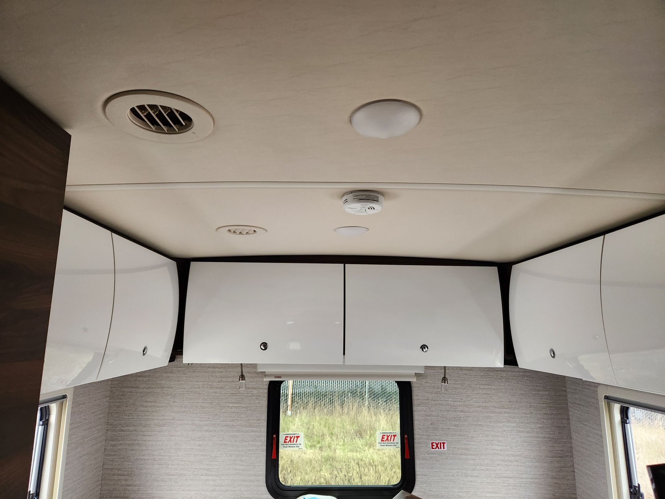 2022 Winnebago Navion 24V - National Vehicle