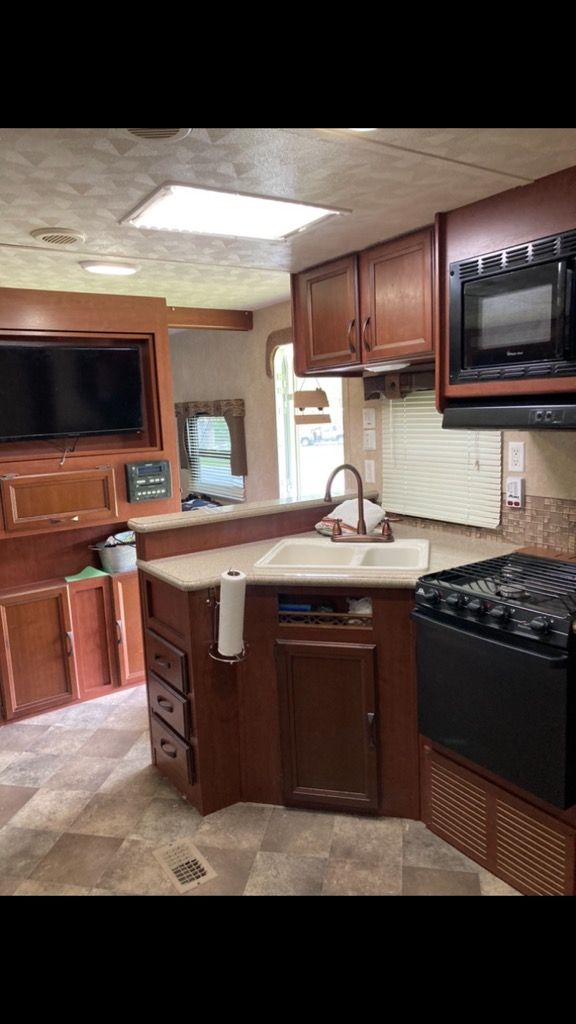 2014 Palomino by Forest River Puma 30DBSS - National Vehicle