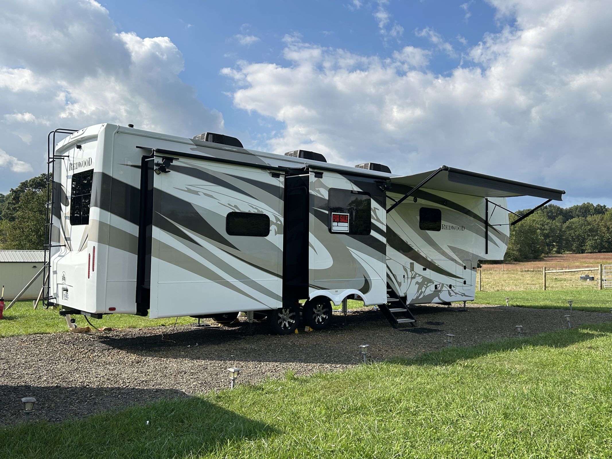 2021 Redwood RV 5th Wheel 4001 LK - National Vehicle