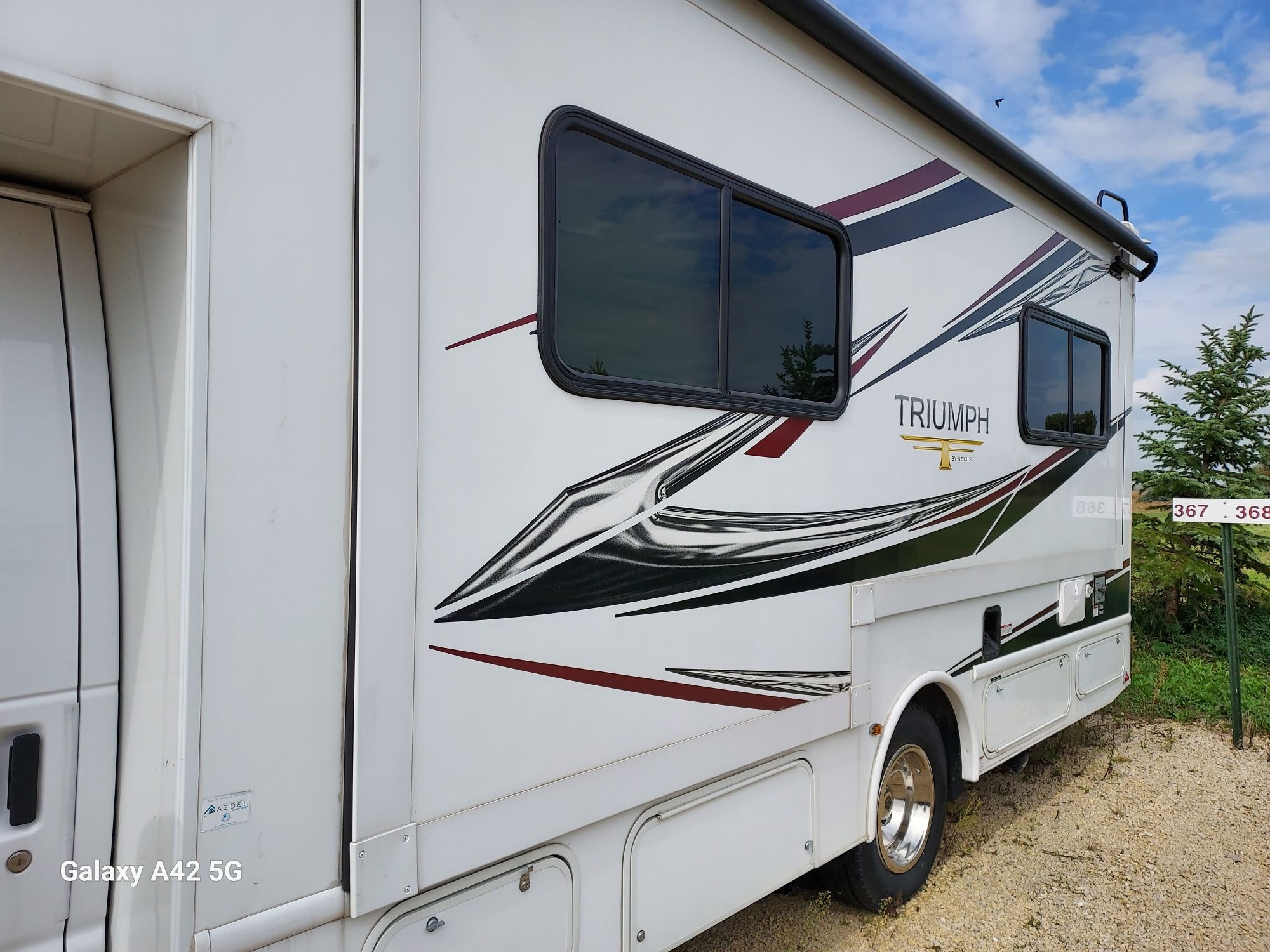 2021 Nexus Triumph 24T - National Vehicle