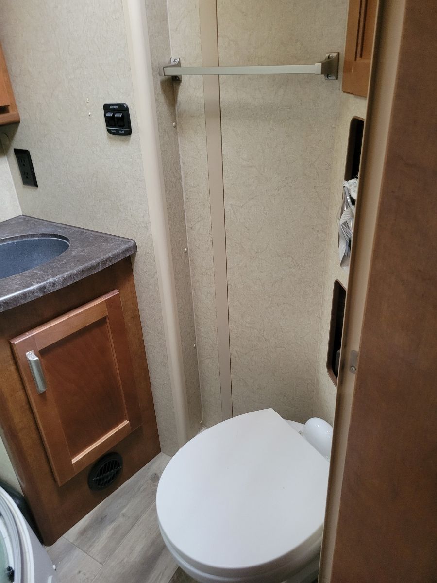 2020 Lance Travel Trailer 2375 - National Vehicle