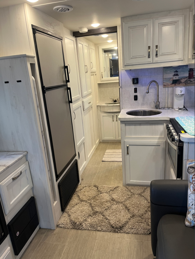 2021 Gulf Stream BT Cruiser 5240 - National Vehicle