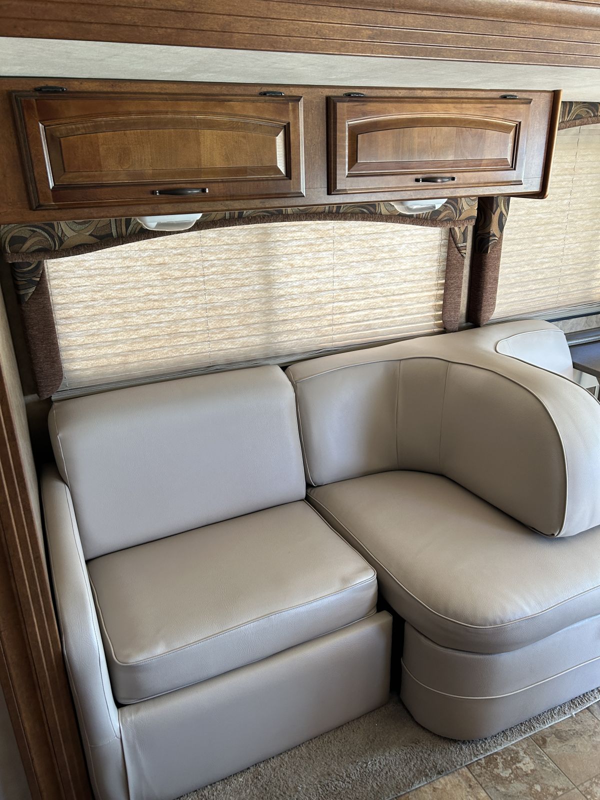 2012 Coachmen Mirada 34BH - National Vehicle
