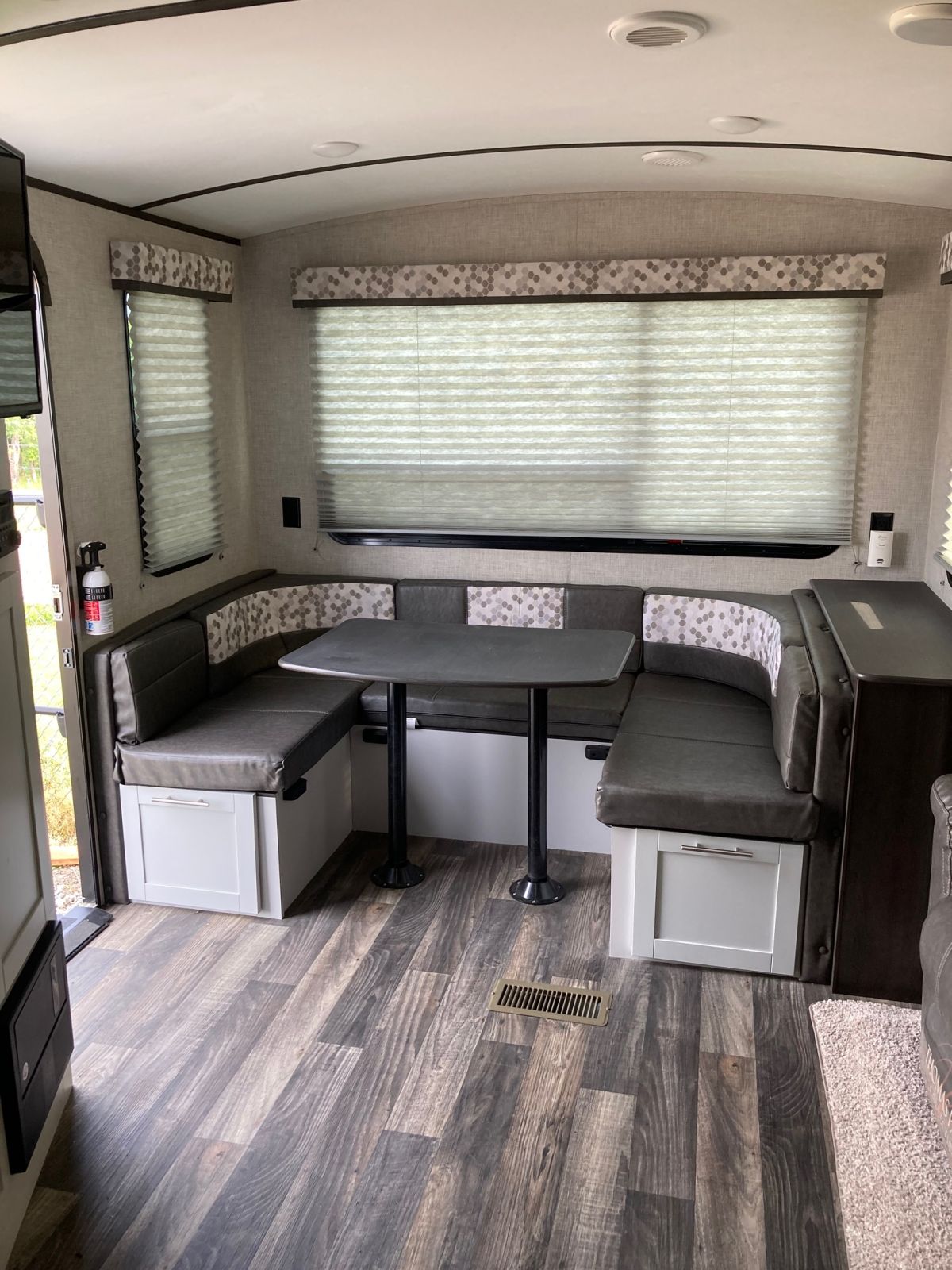 2019 Keystone Bullet Premier Ultra 26UDPR - National Vehicle