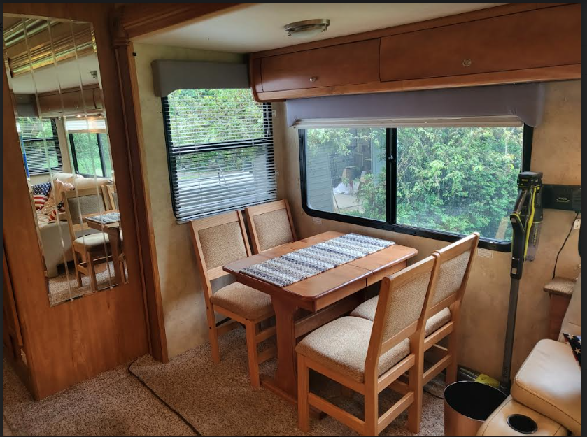 2007 Gulf Stream Tour Master 40A - National Vehicle