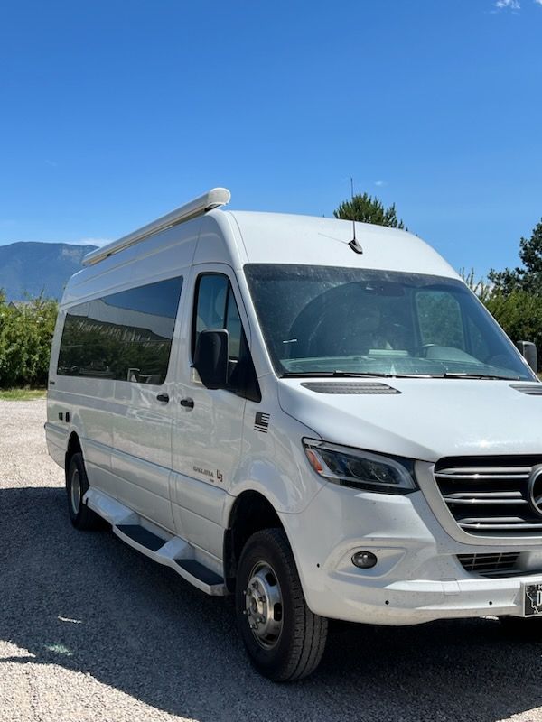 2021 Coachmen Galleria 24FL Li3 - National Vehicle