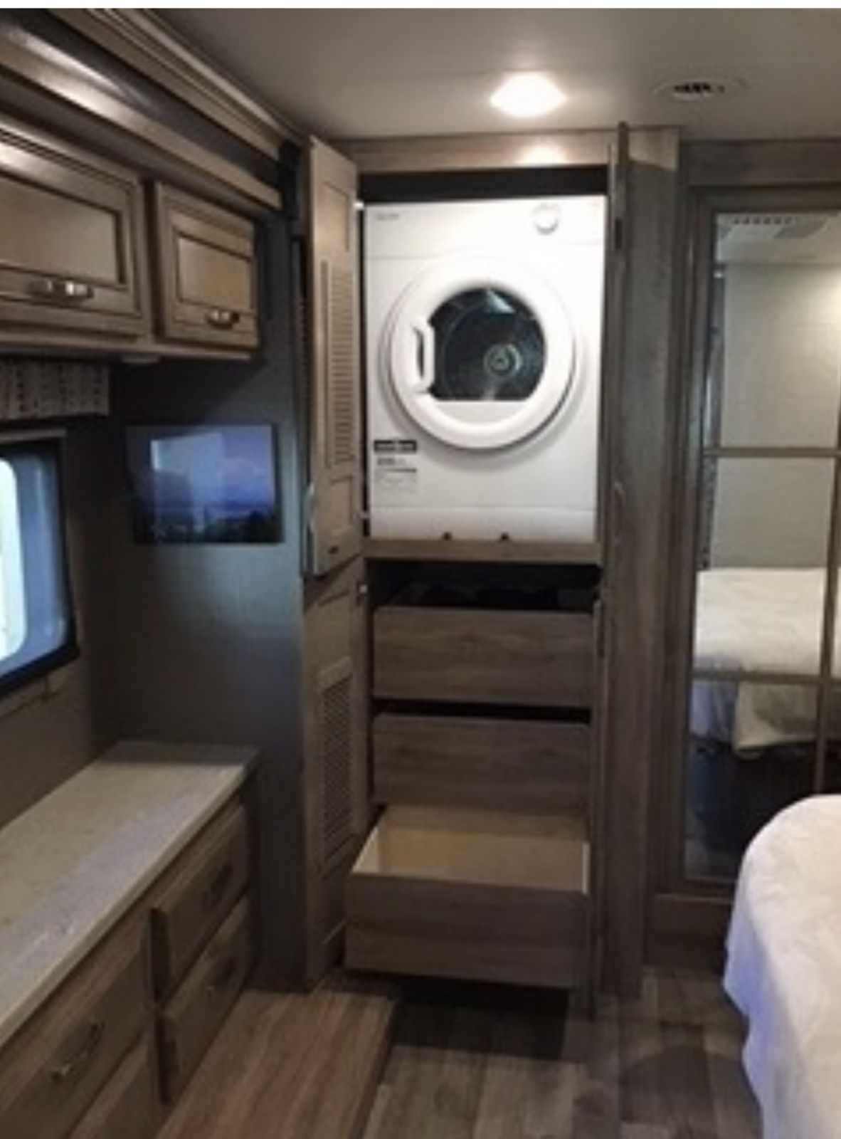 2021 Jayco Precept Prestige 36H - National Vehicle