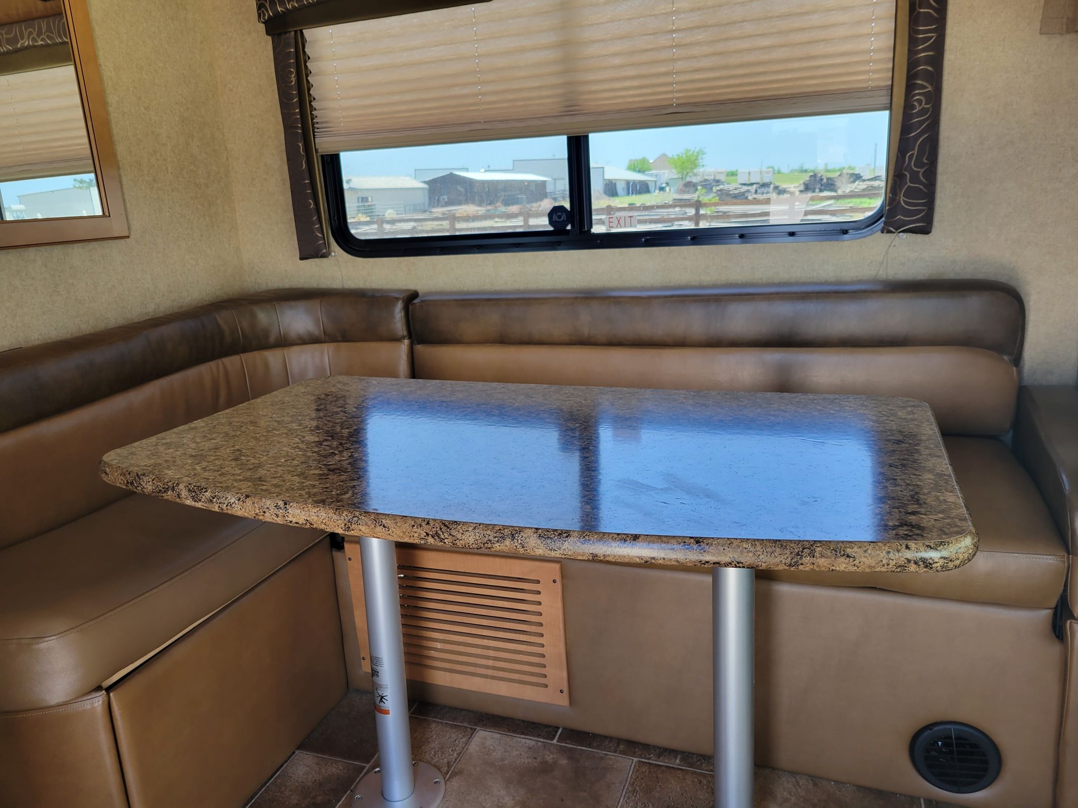 2015 Thor Motor Coach Chateau 28F - National Vehicle