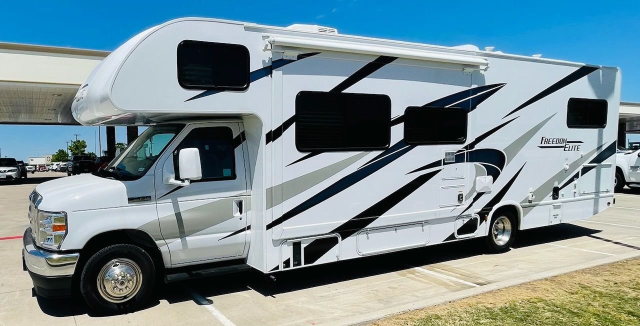 2021 Thor Motor Coach Freedom Elite 30FE - National Vehicle