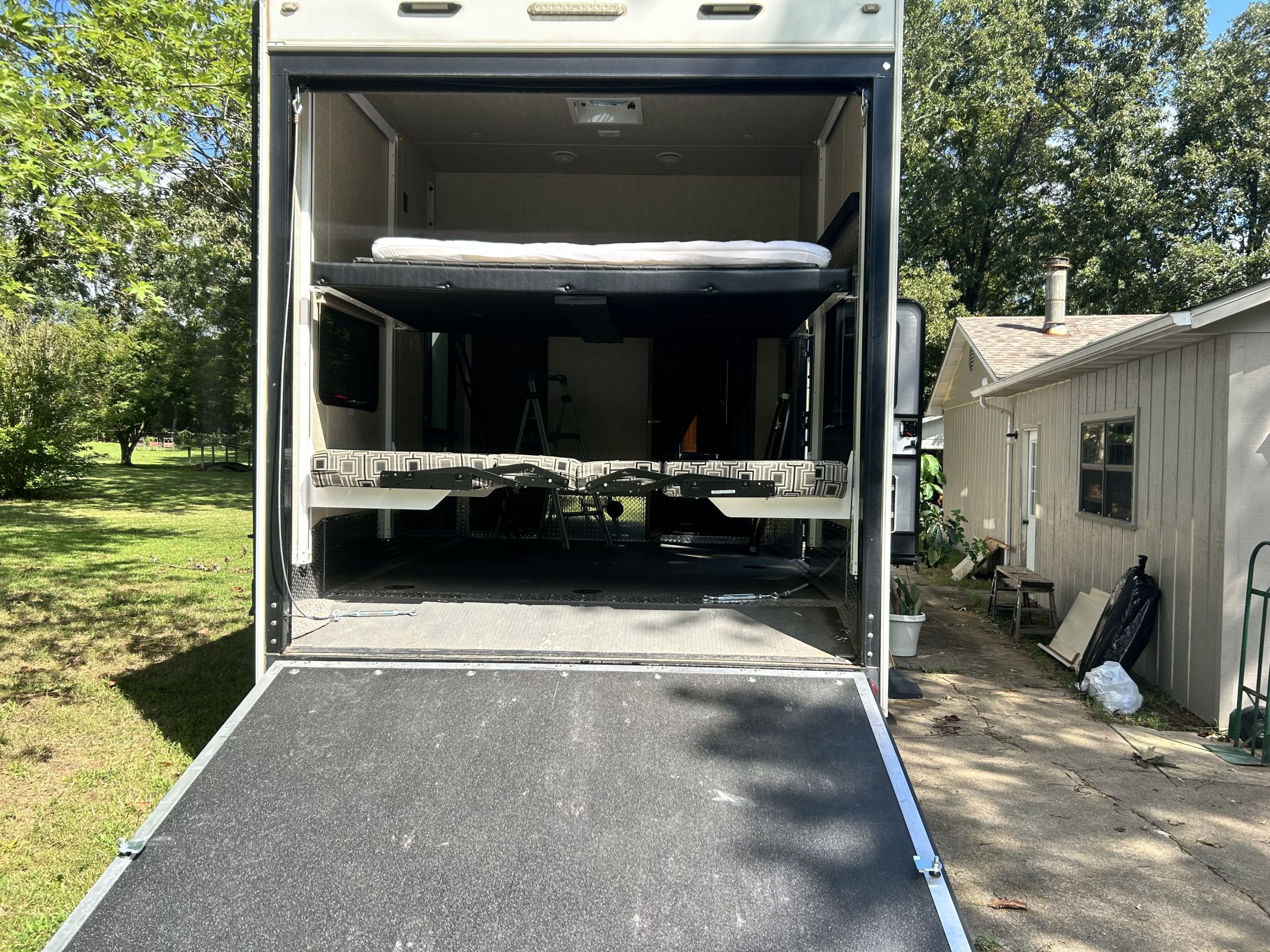 2015 Keystone Impact 386 - National Vehicle