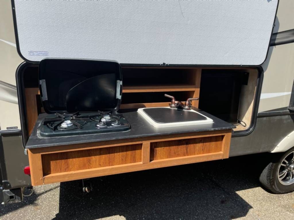 2016 Crossroads Sunset Trail Super Lite 270BH - National Vehicle