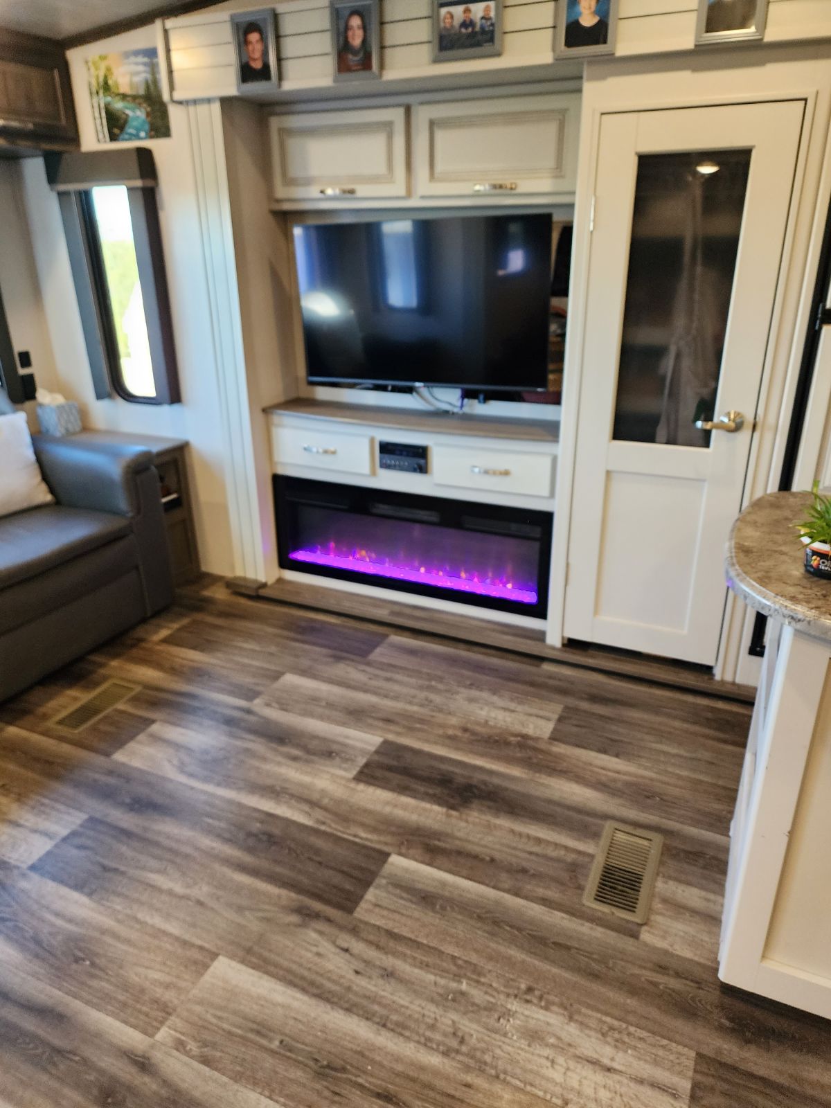 2022 Keystone Cougar Half-Ton 30RLS - National Vehicle