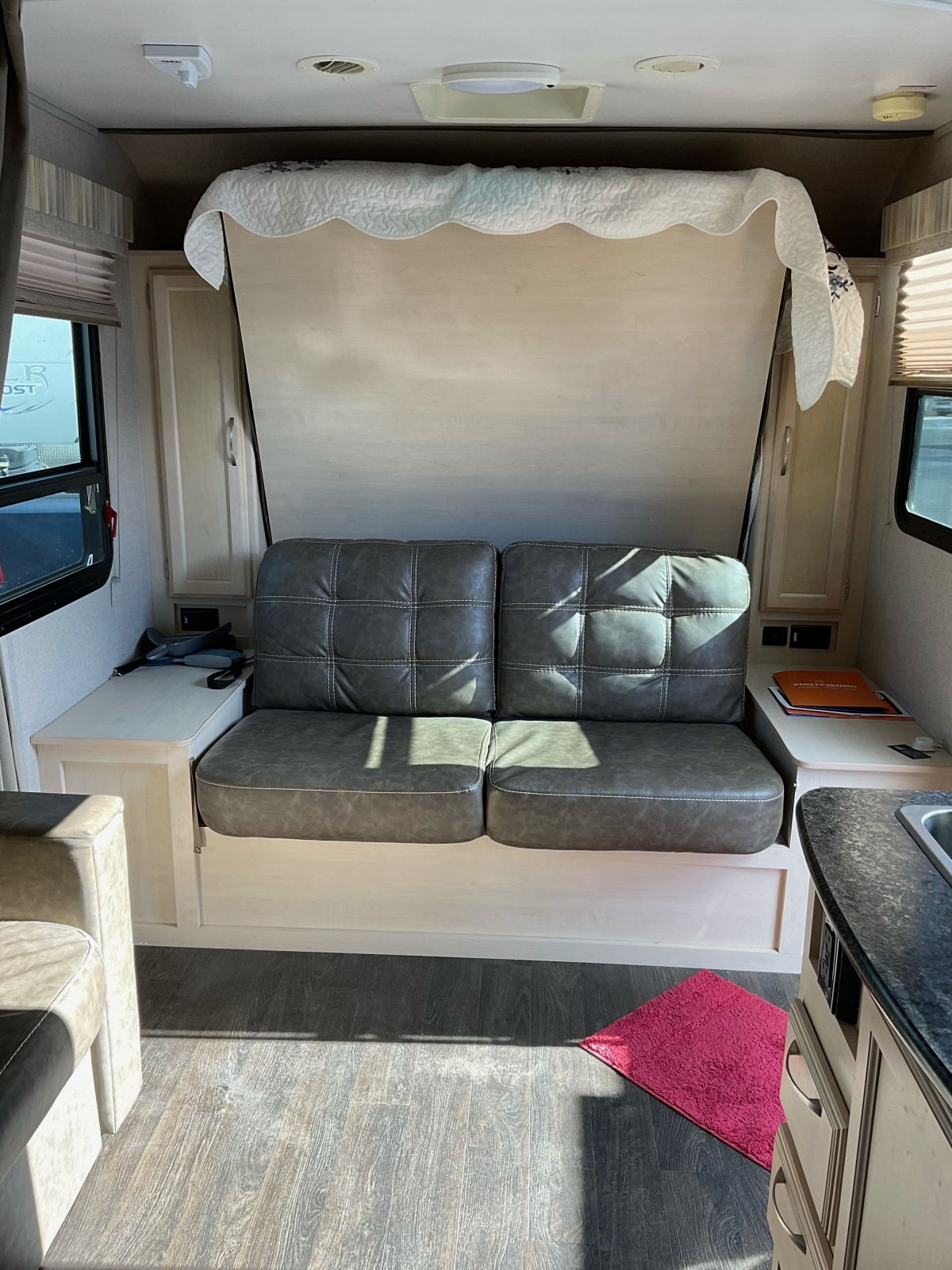 2018 Winnebago Micro Minnie 2106DS - National Vehicle