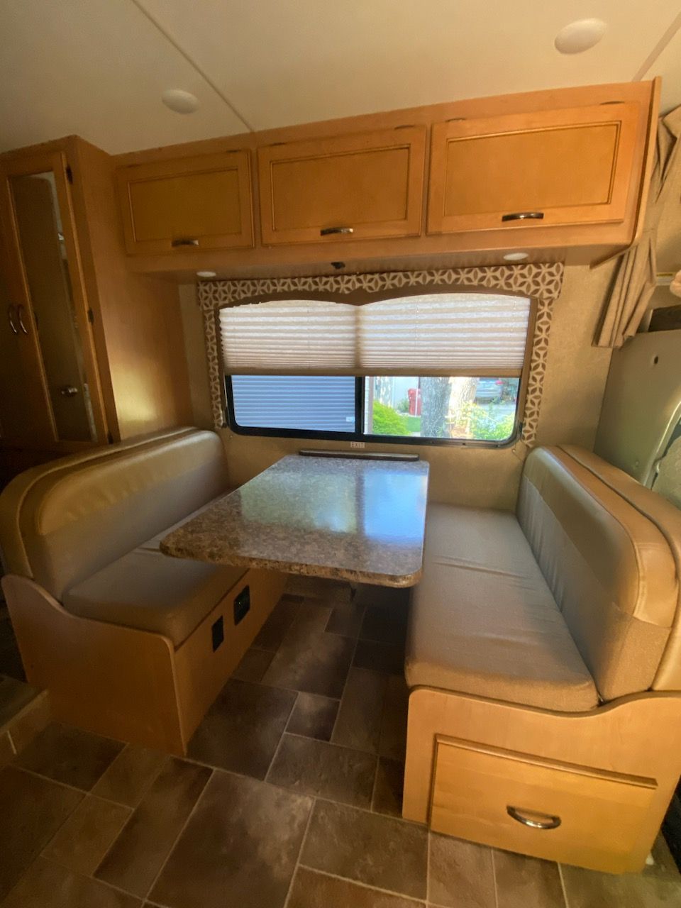 2016 Thor Motor Coach Four Winds 22E - National Vehicle