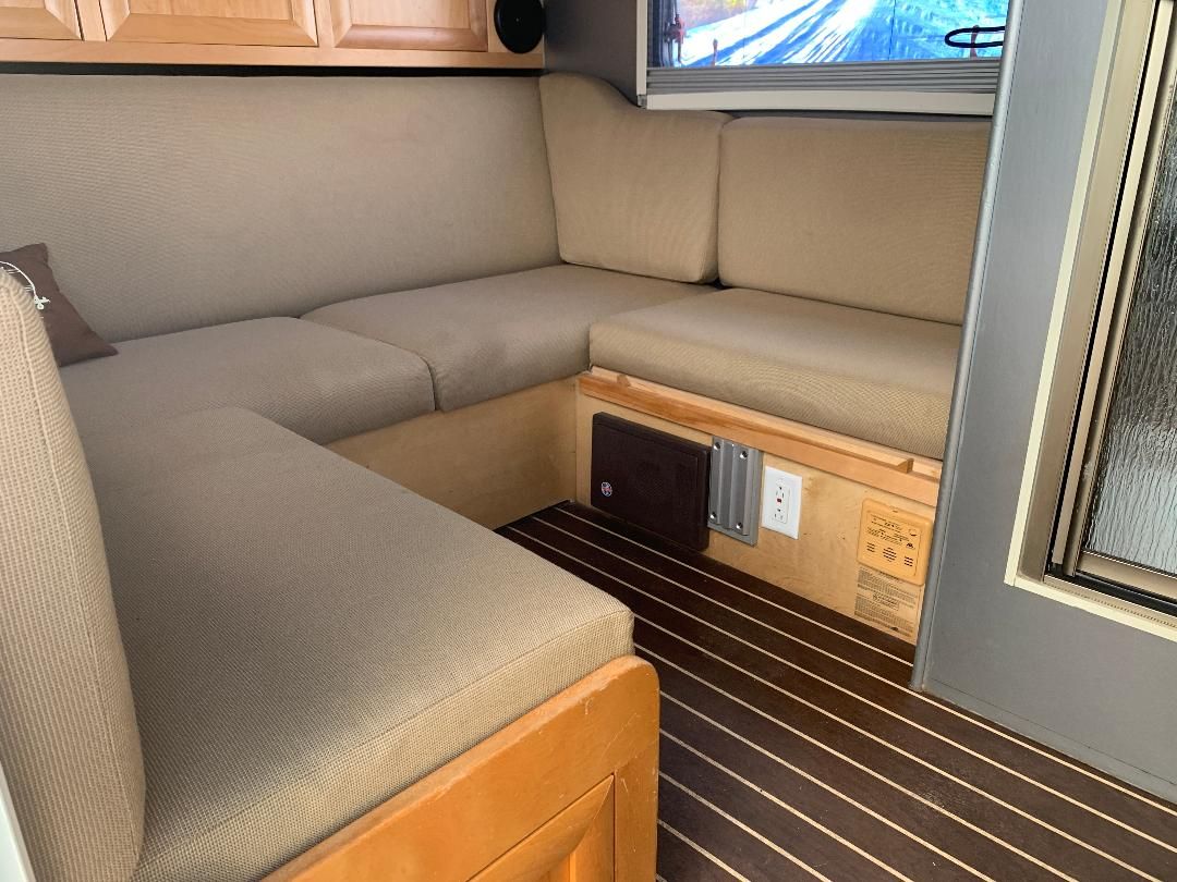 2016 NuCamp T@B 320 S Sofitel - National Vehicle