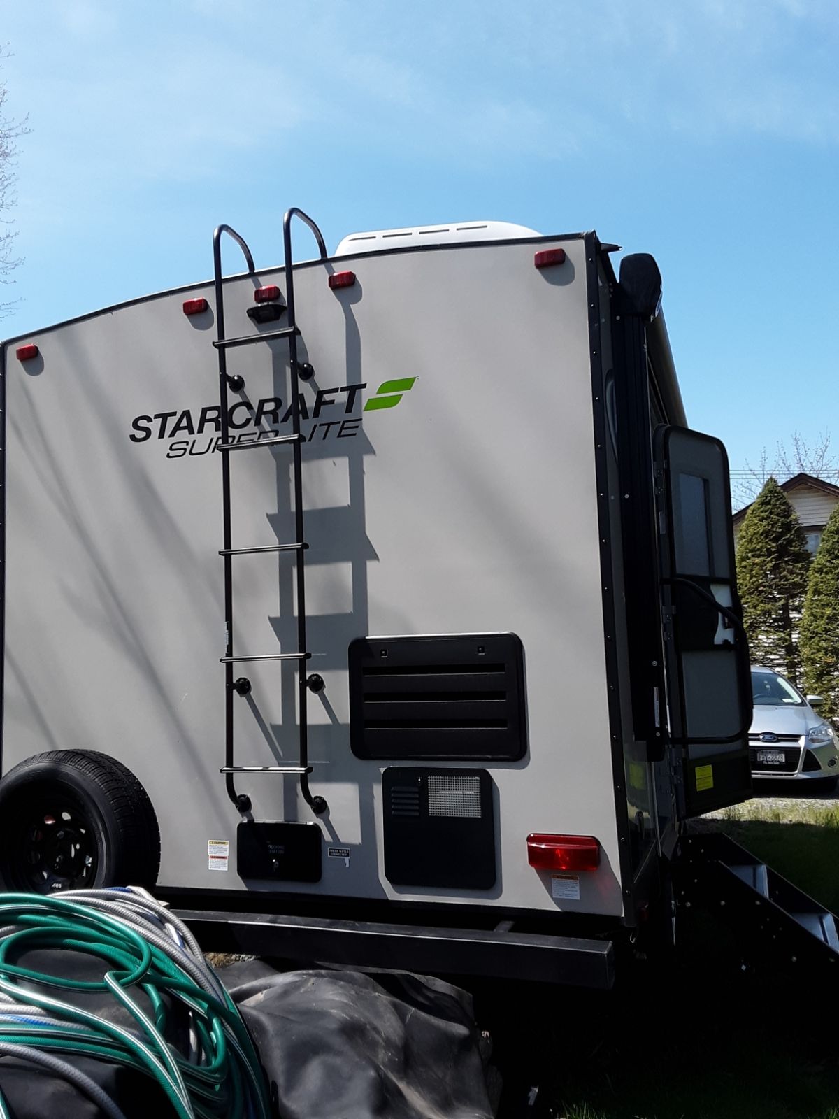 2021 Starcraft Super Lite 212FB - National Vehicle