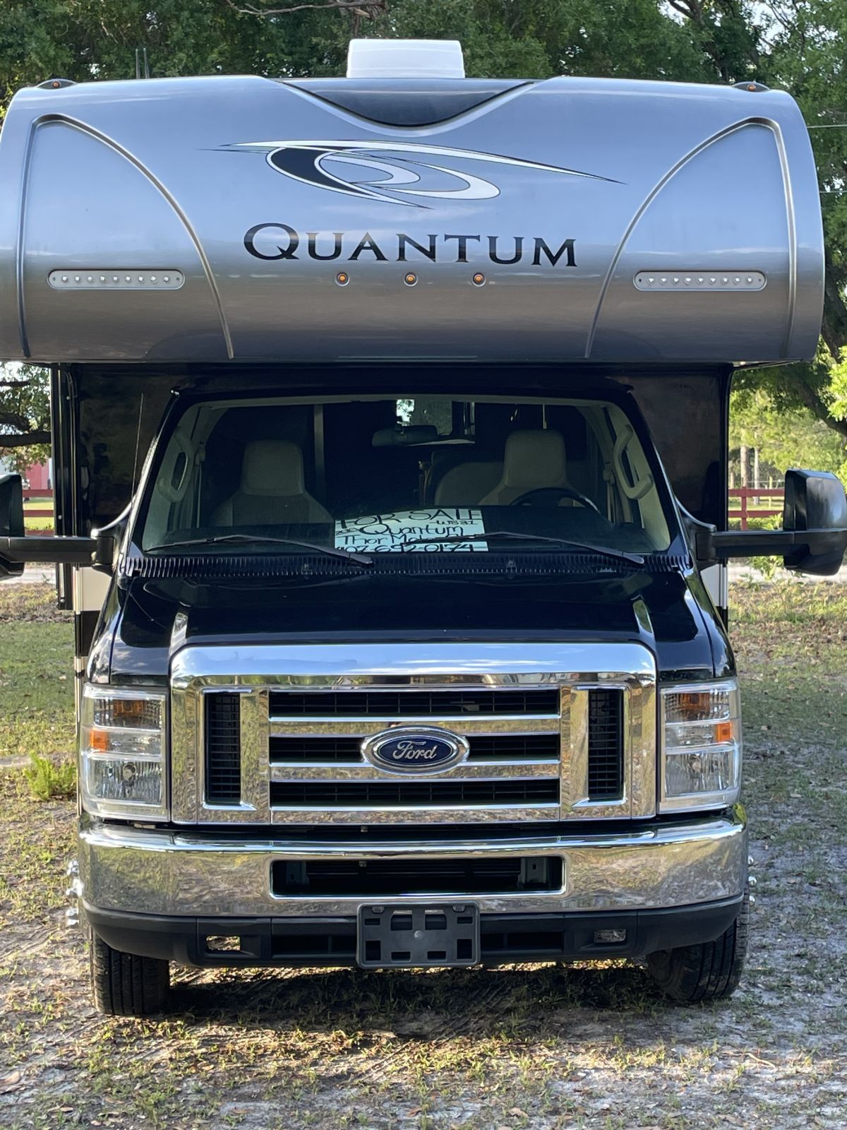 2019 Thor Motor Coach Quantum 31WS - National Vehicle