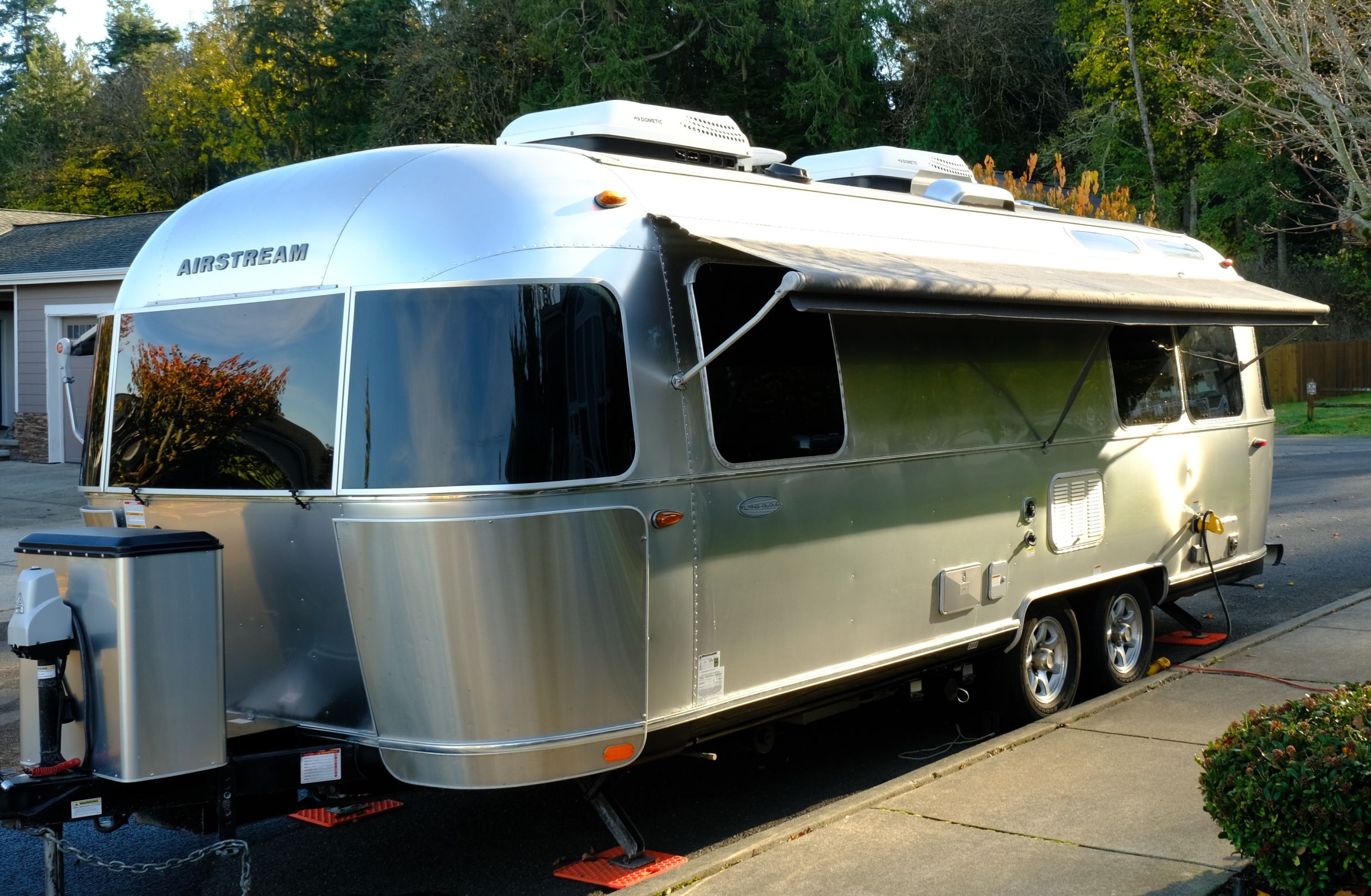 2018 Airstream Flying Cloud 25FB - National Vehicle
