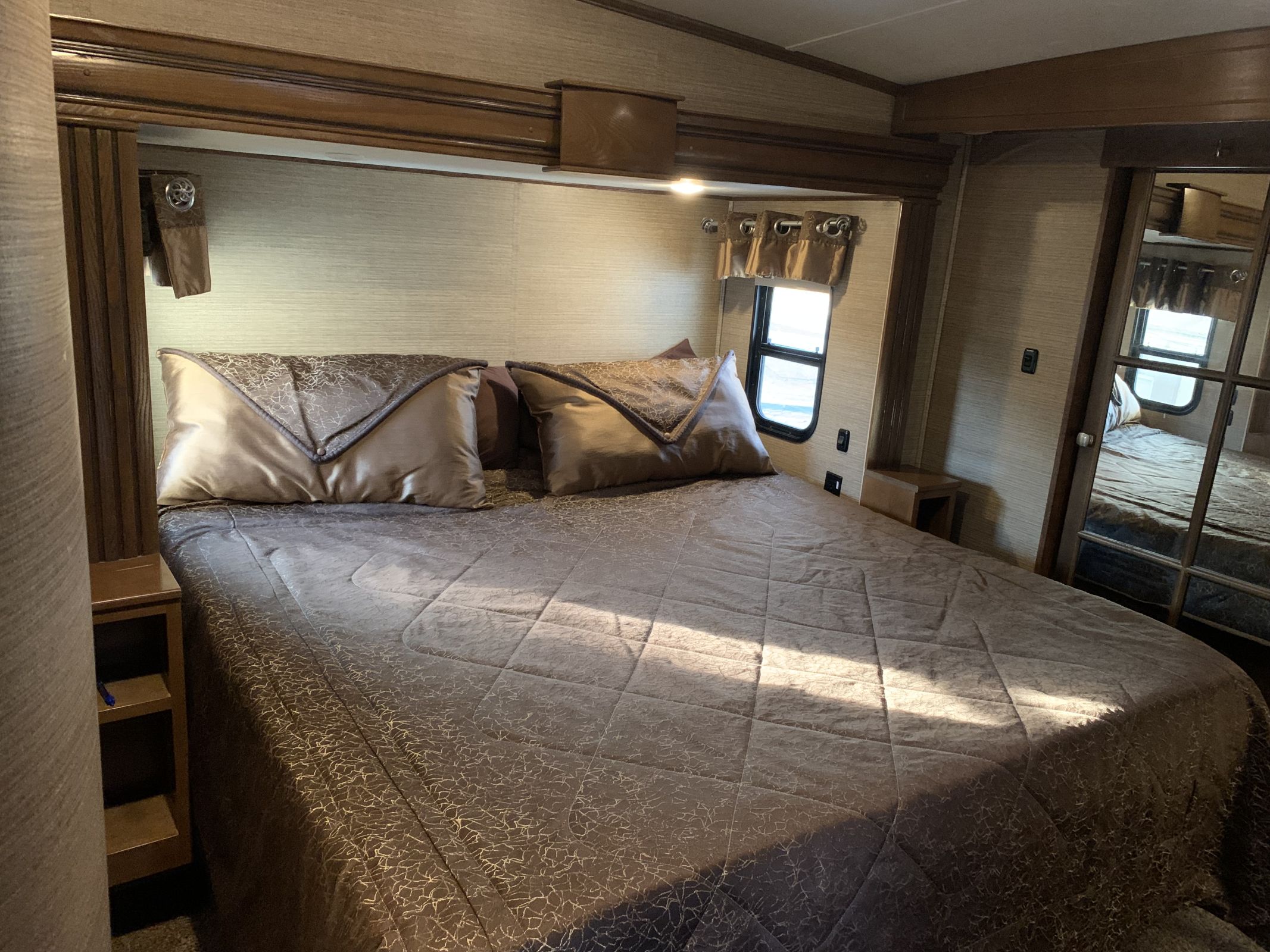 2014 Coachmen Brookstone 334RE - National Vehicle
