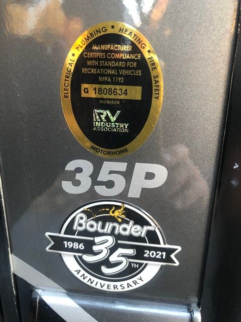 2021 Fleetwood Bounder 35P - National Vehicle