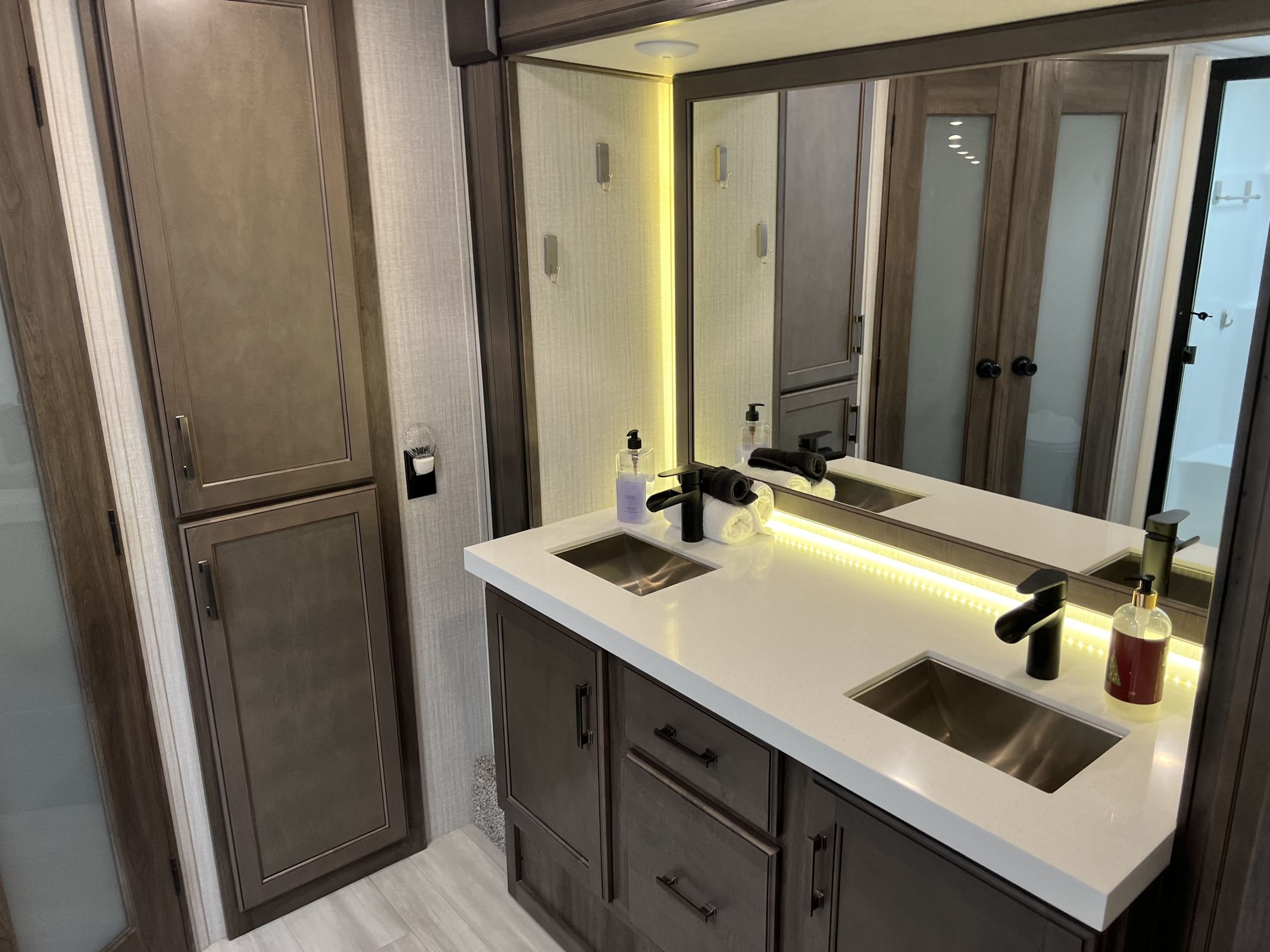 2021 Grand Design Solitude 373FB-R - National Vehicle