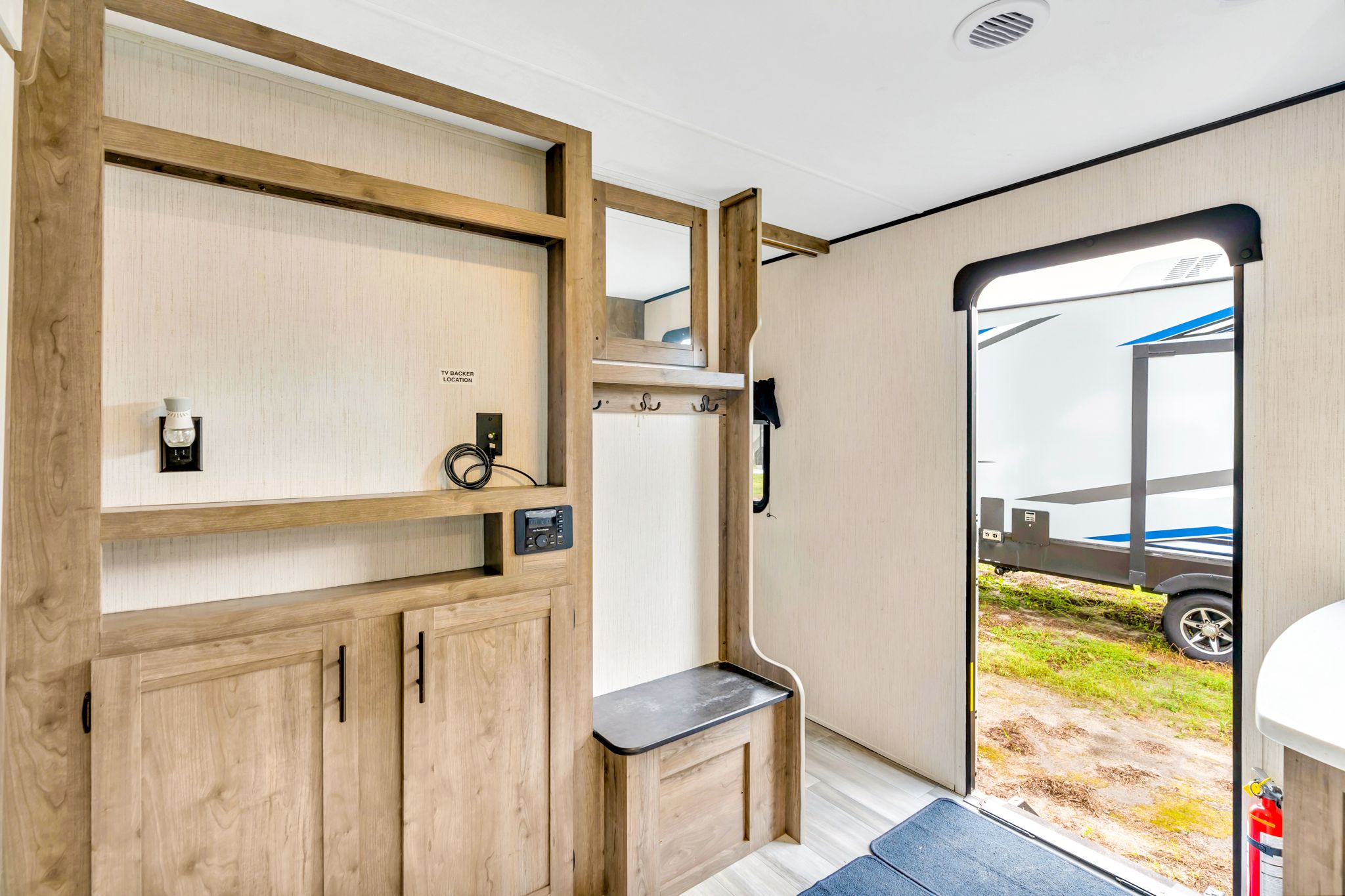 2021 Heartland Pioneer 270BH - National Vehicle