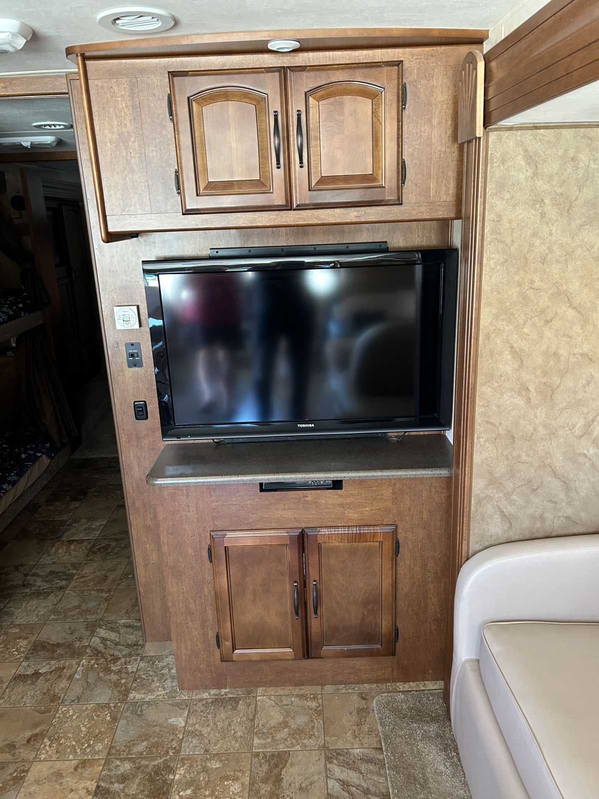 2012 Coachmen Mirada 34BH - National Vehicle