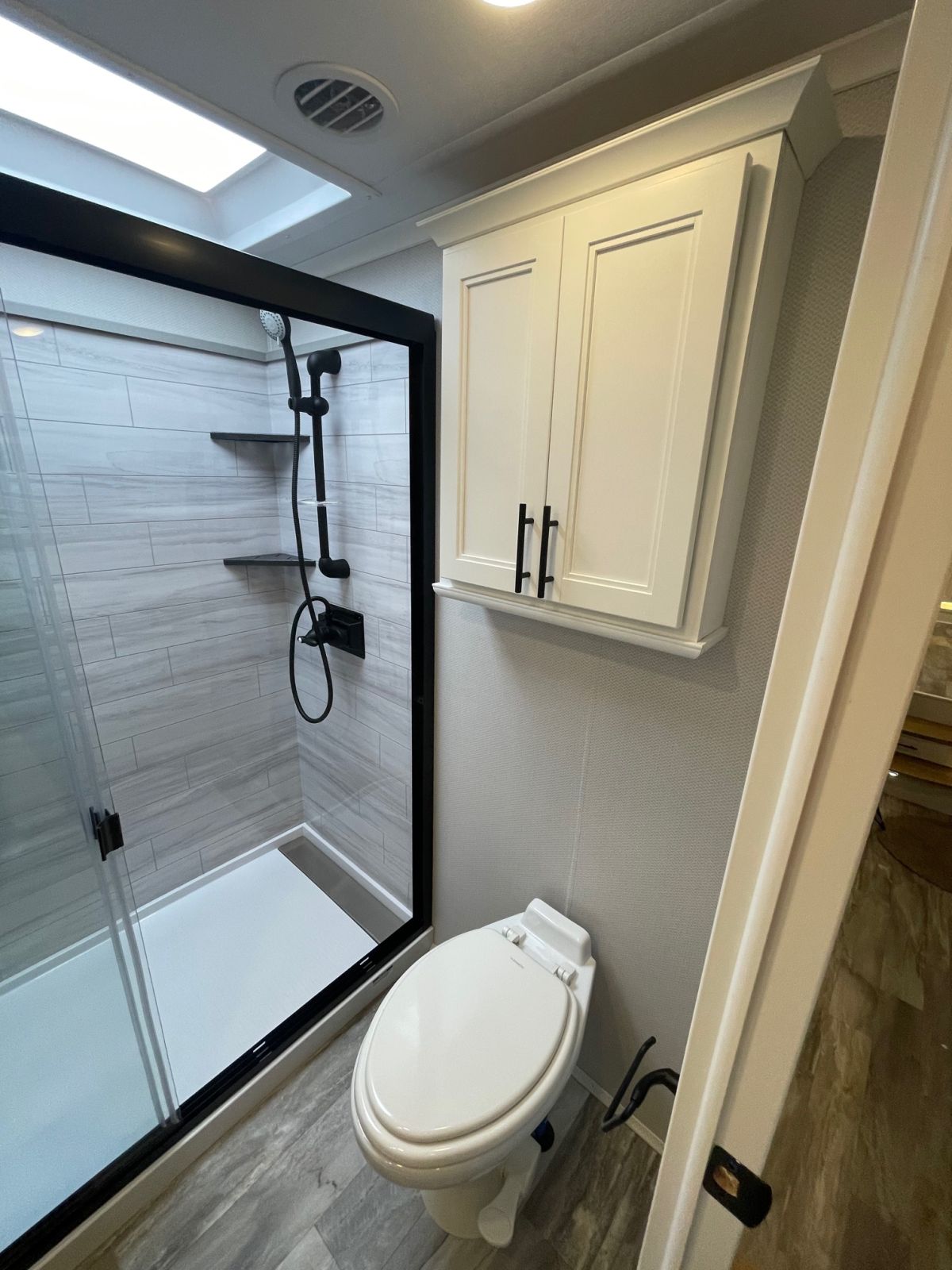 2021 Forest River Riverstone Legacy 42FSKG - National Vehicle