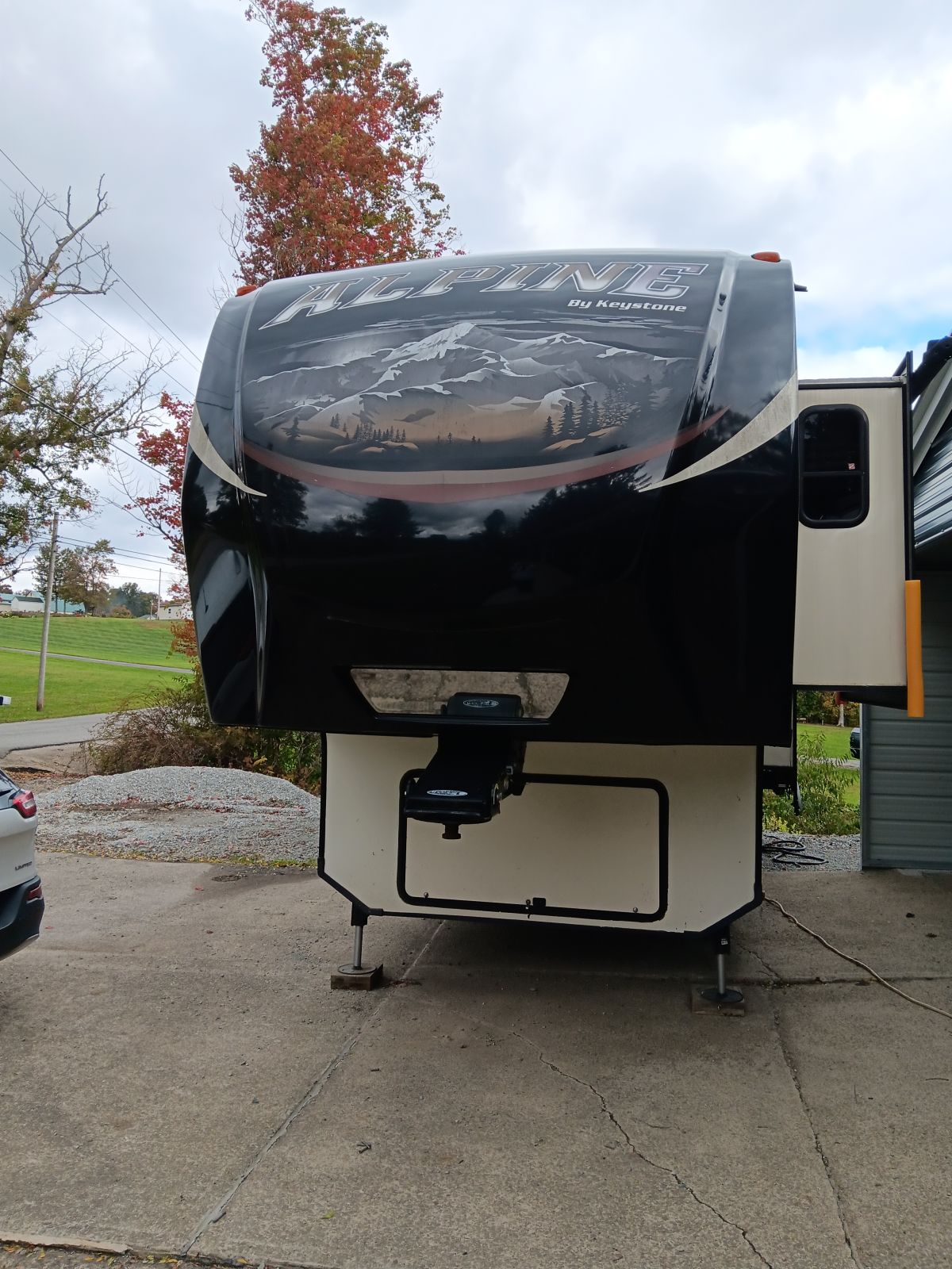 2015 Keystone Alpine 3010RE - National Vehicle