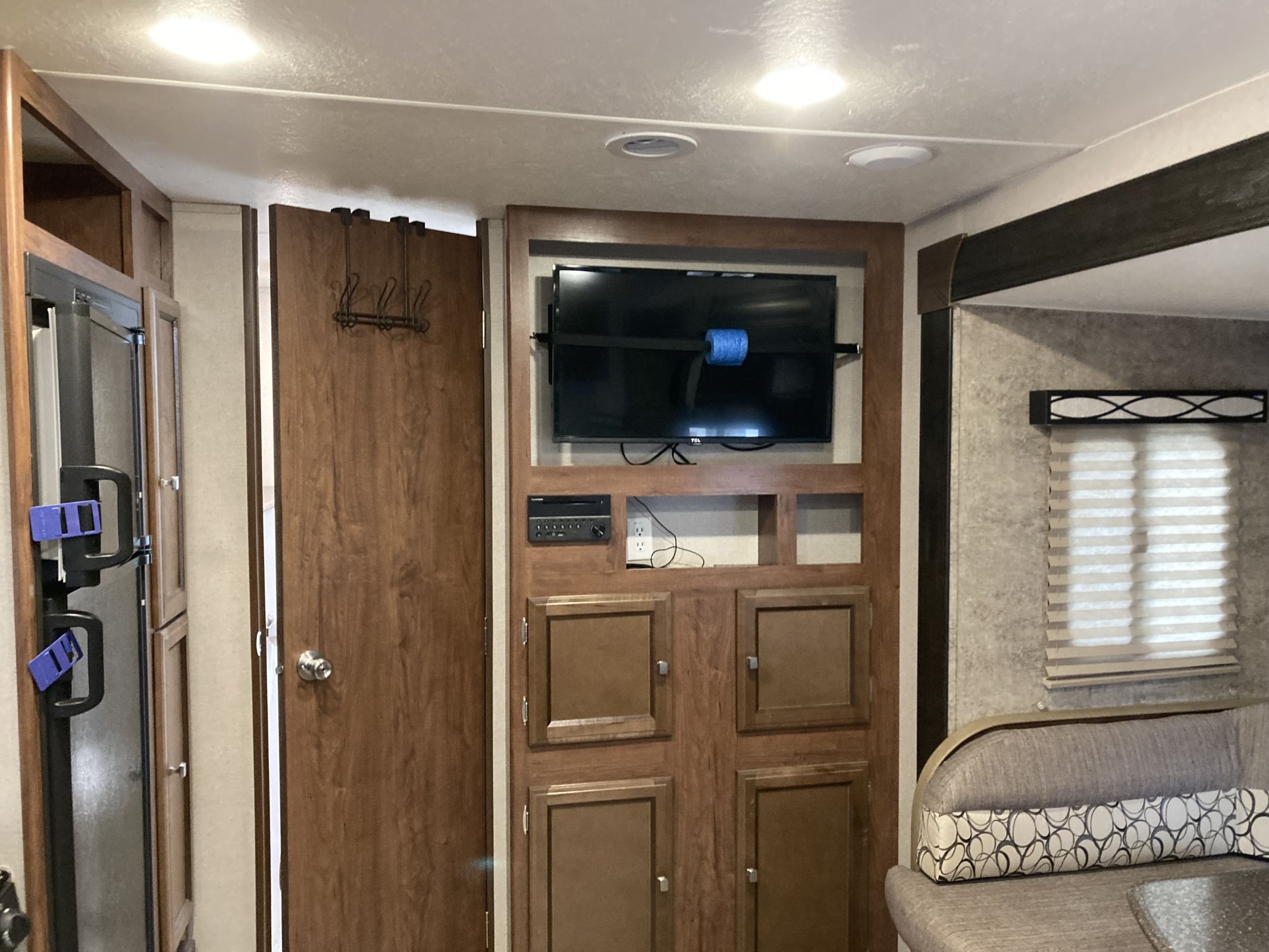 2017 Coachmen Freedom Express 248RBS - National Vehicle