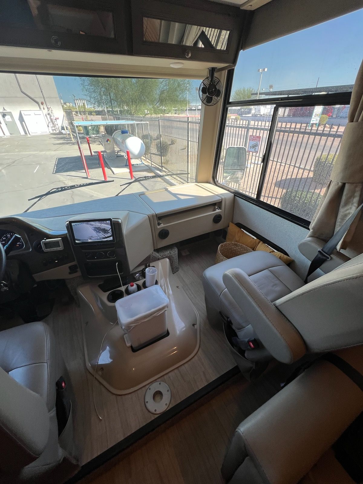 2021 Thor Motor Coach Windsport 33X - National Vehicle